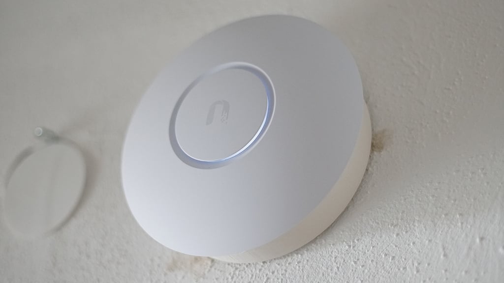 Unifi AP Lite Socket Mount RJ45 by SteffenBeck | Download free STL ...