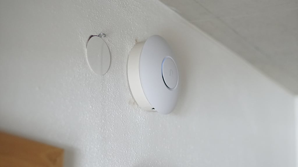 Unifi AP Lite Socket Mount RJ45 by SteffenBeck | Download free STL ...