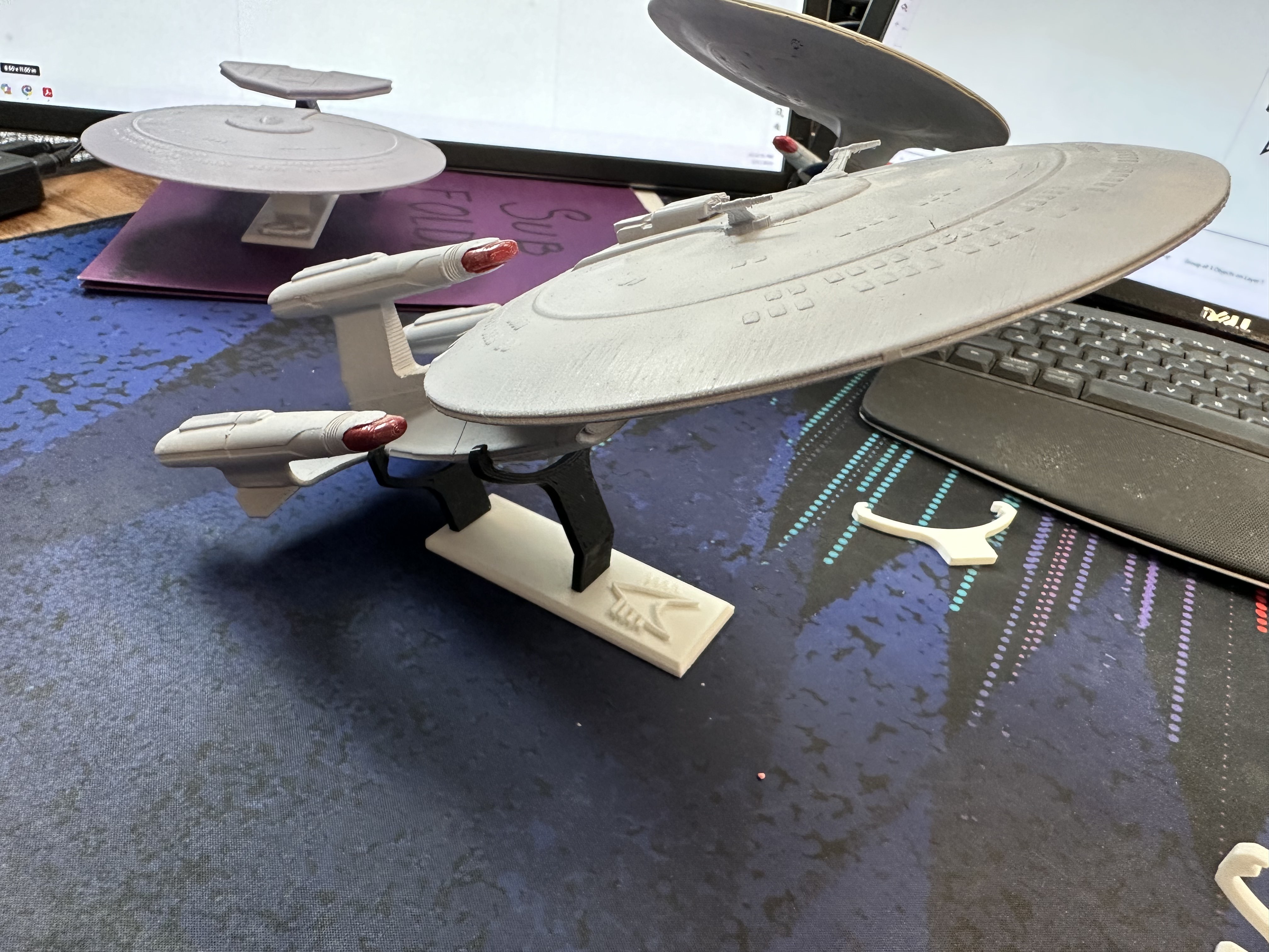 Star Trek Galaxy/Nebula Class Model Stands by Stephan | Download free ...