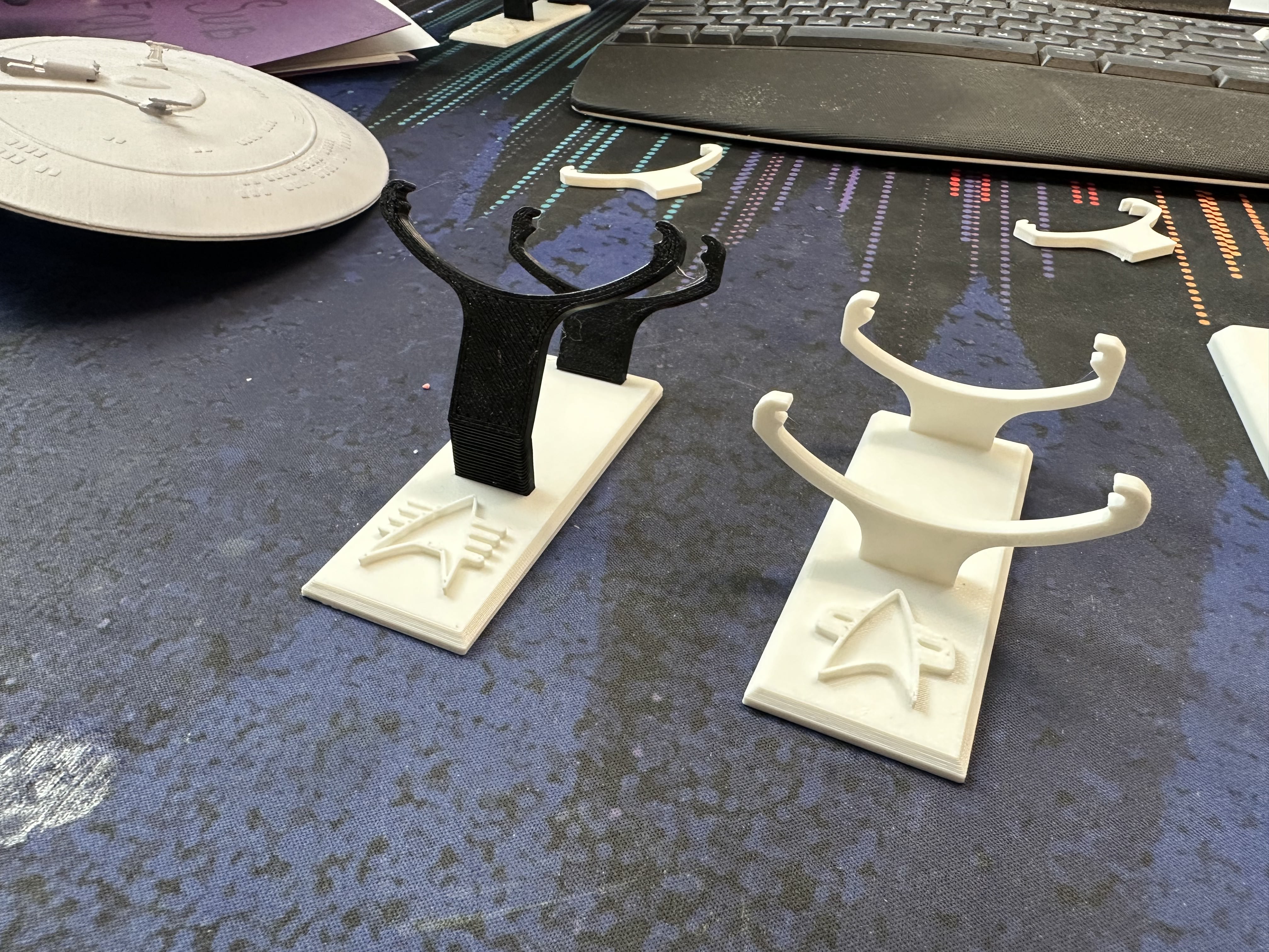 Star Trek Galaxy/Nebula Class Model Stands by Stephan | Download free ...