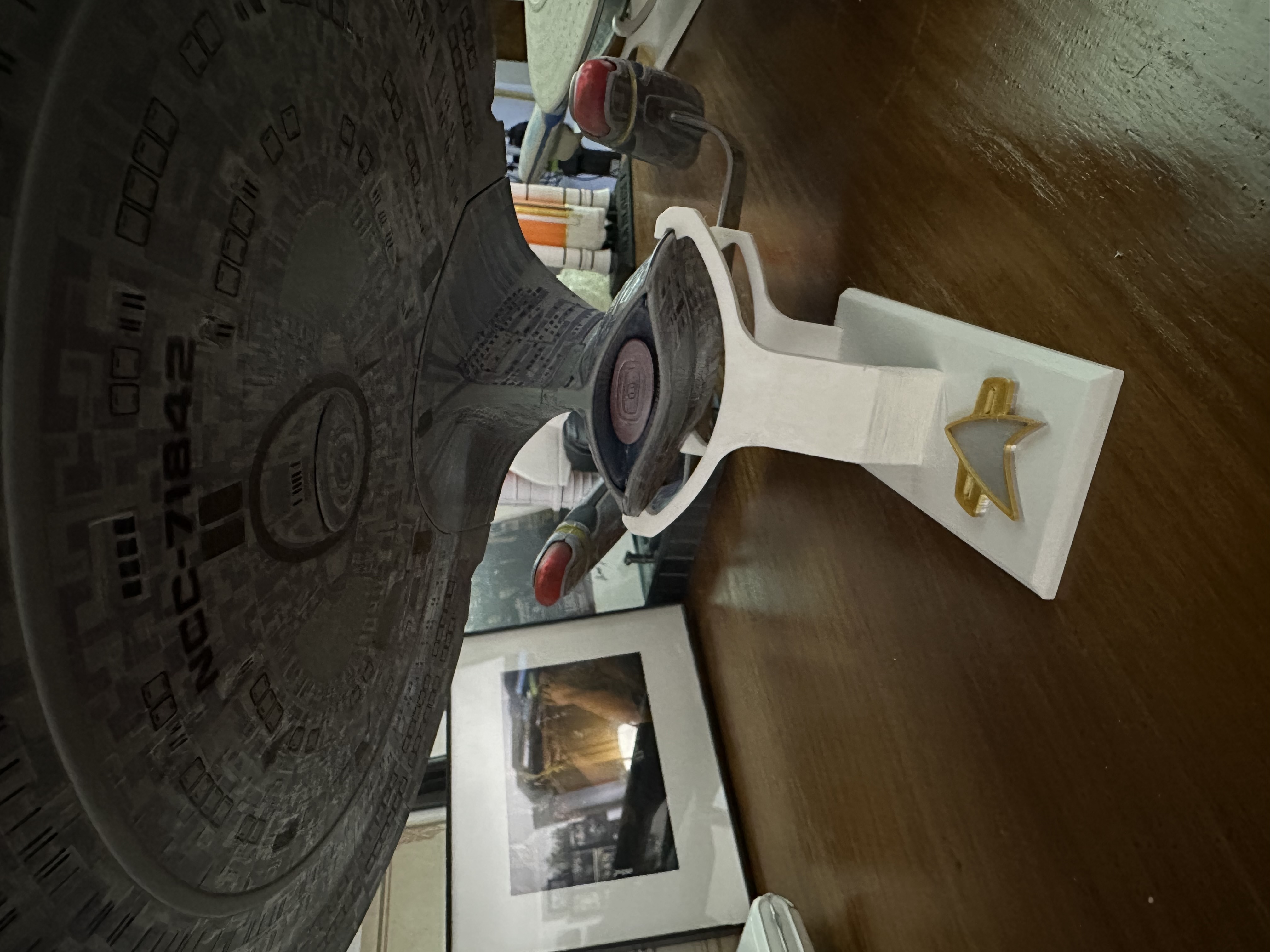 Star Trek Galaxy/Nebula Class Model Stands by Stephan | Download free ...