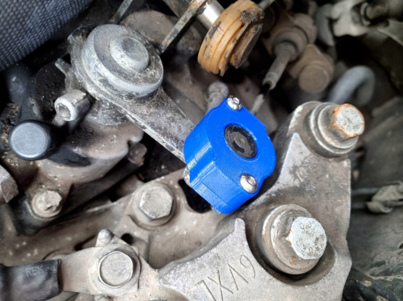 Saab 9-3 Gear shift cable clamp 2003- by Barmtoszek | Download free STL ...