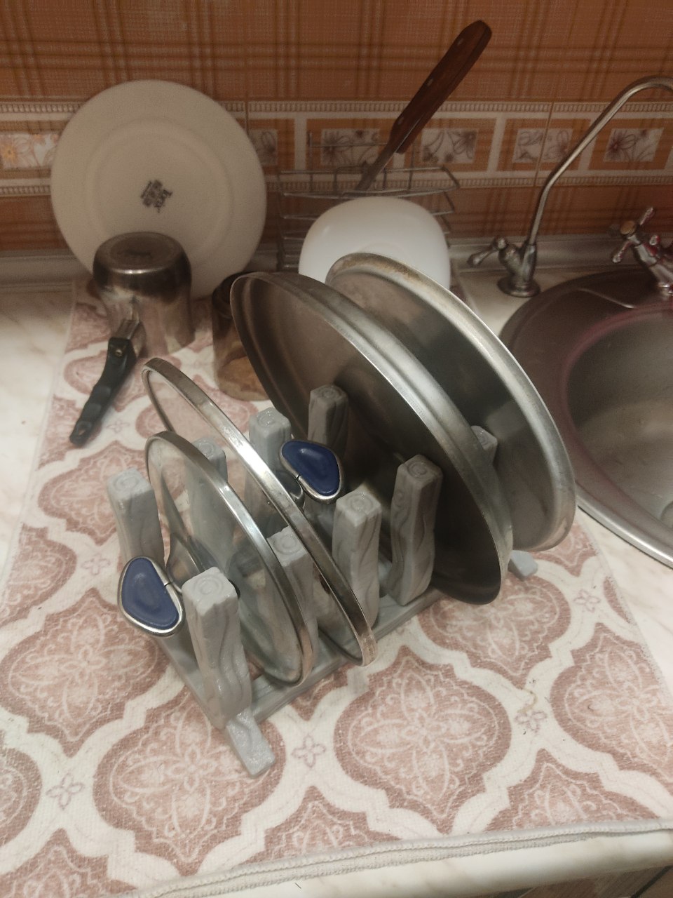 Kitchen plate holder by Xenon.j1993 | Download free STL model ...