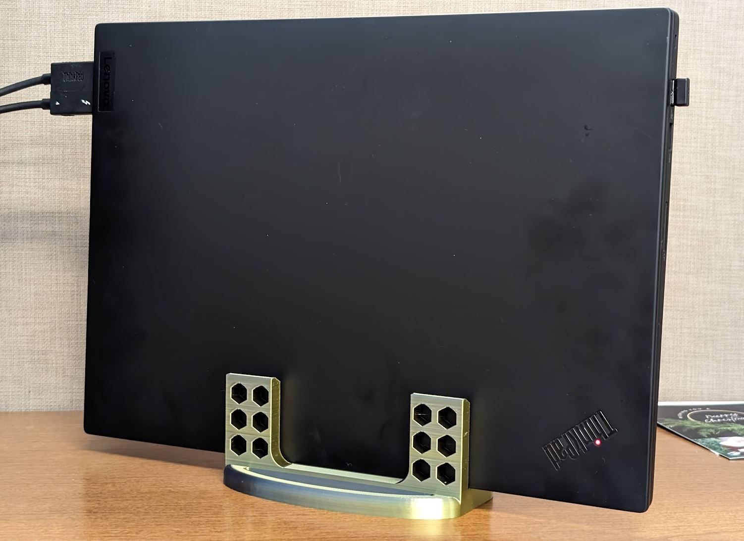 Lenovo Thinkpad P1 Gen 5 Vertical Stand by EliTheAsianGuy | Download ...