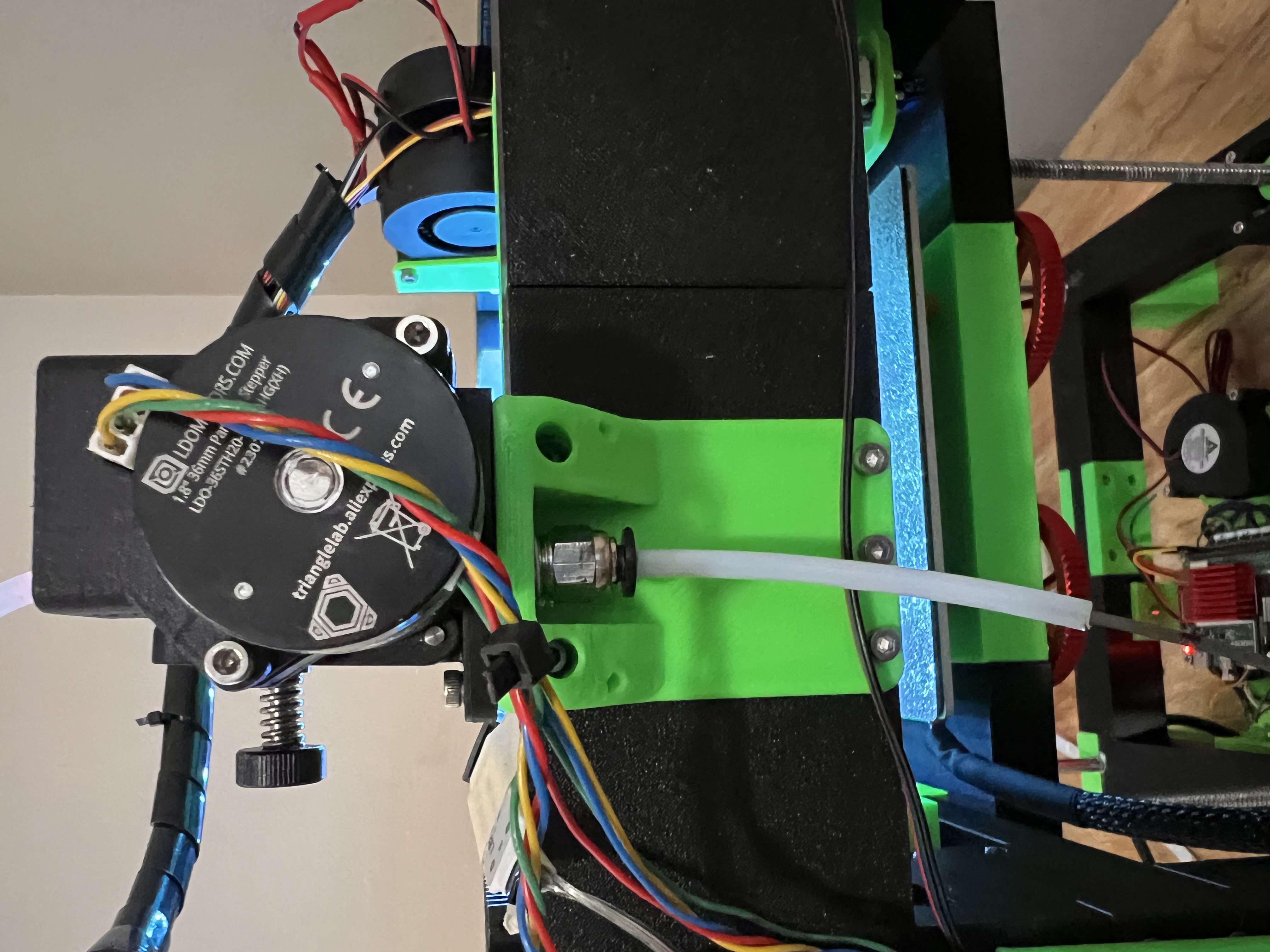 Orbiter 2.0 Extruder Mount for "The 100 v1.1" v0.4 by Chinstrap777 ...
