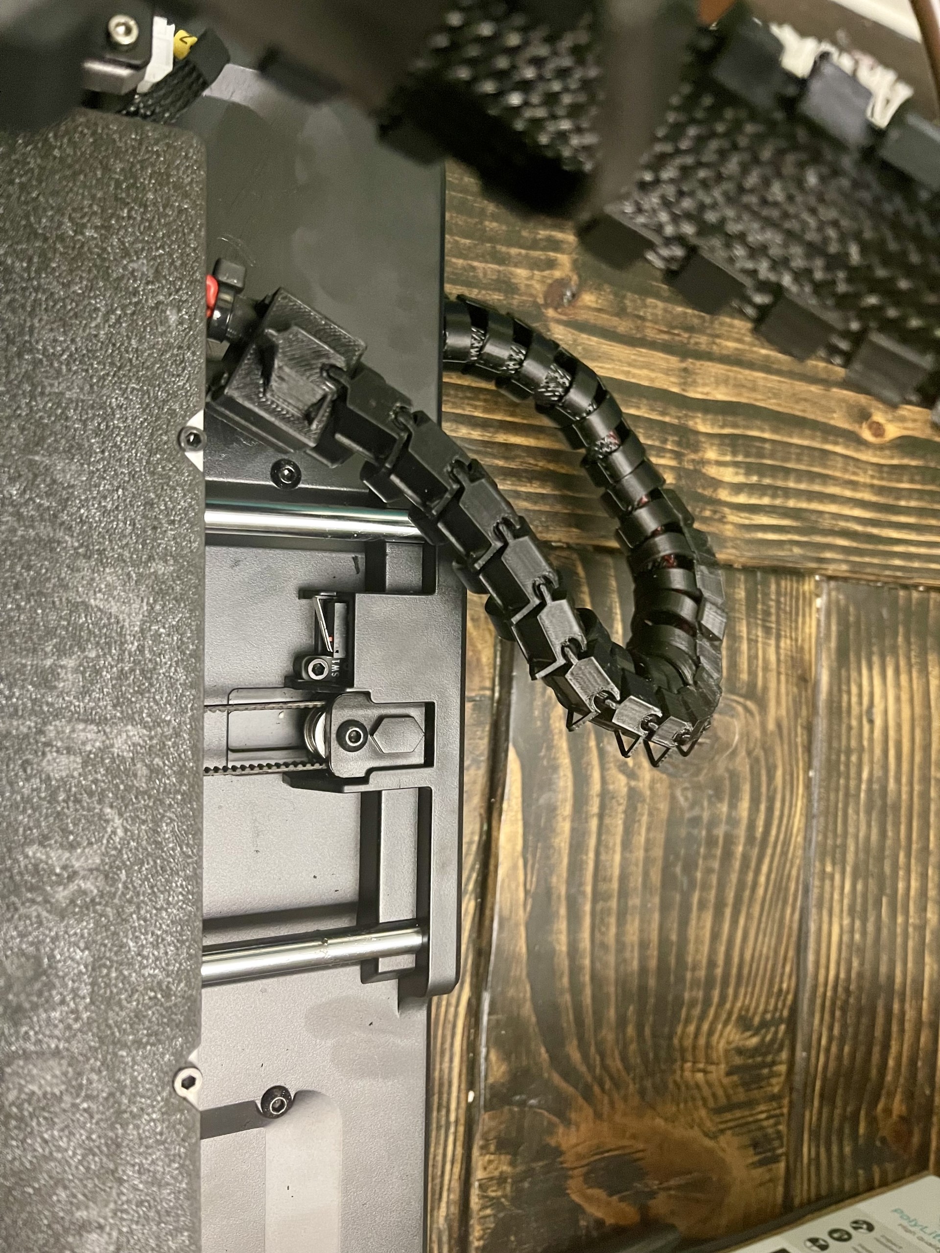 Hot bed wire cover with chain Remix by RaptorFalcon | Download free STL ...