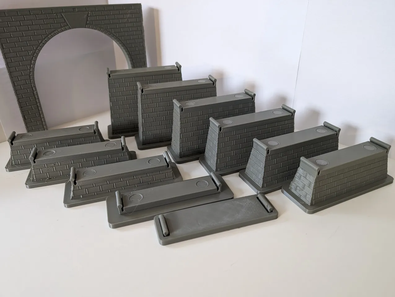 Lionel Fastrack Compatible Graduated Trestle - O Gauge Train Track ...