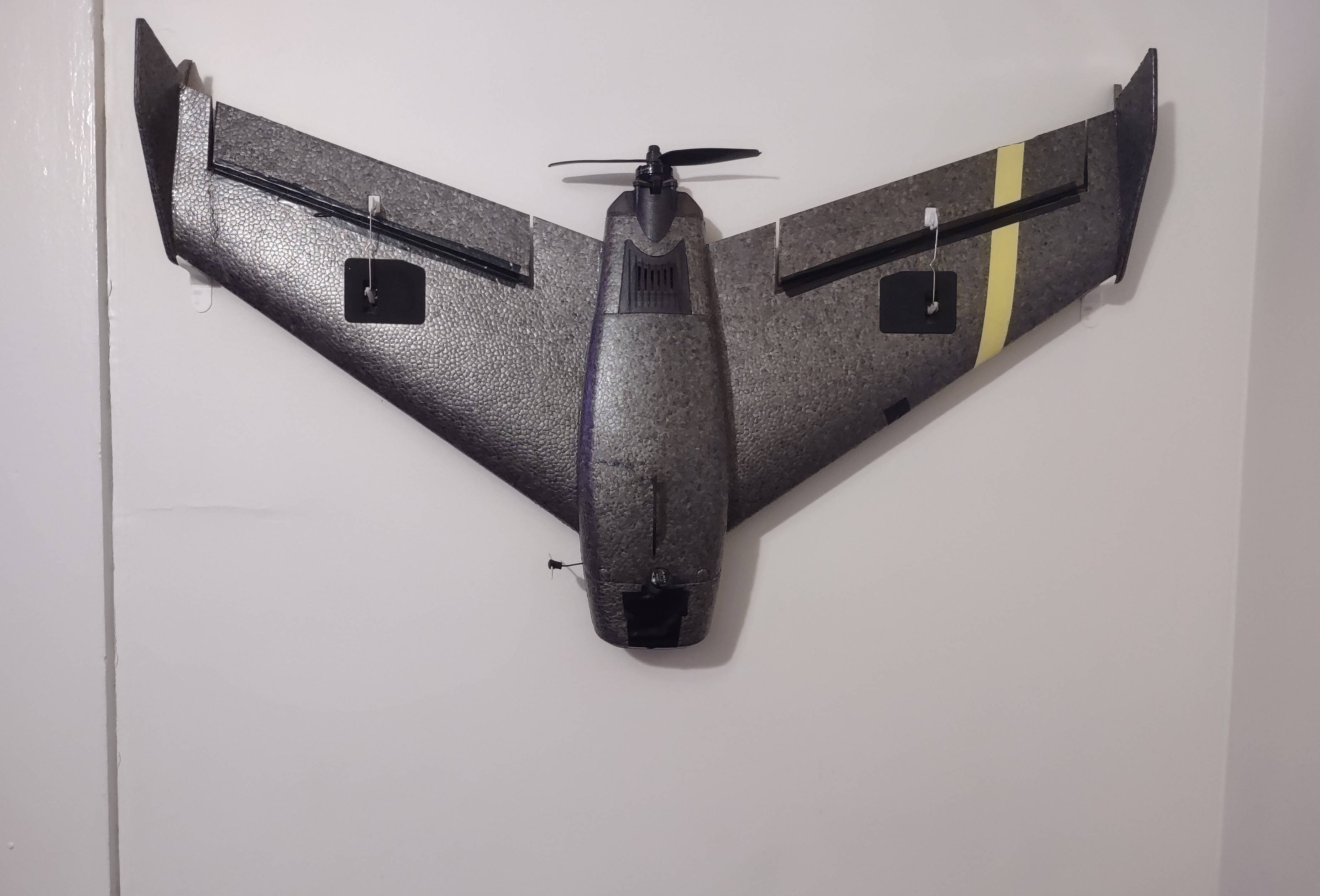 Plane Wall Mount for Heewing F01 (F-01) / Diatone Ripper by ...