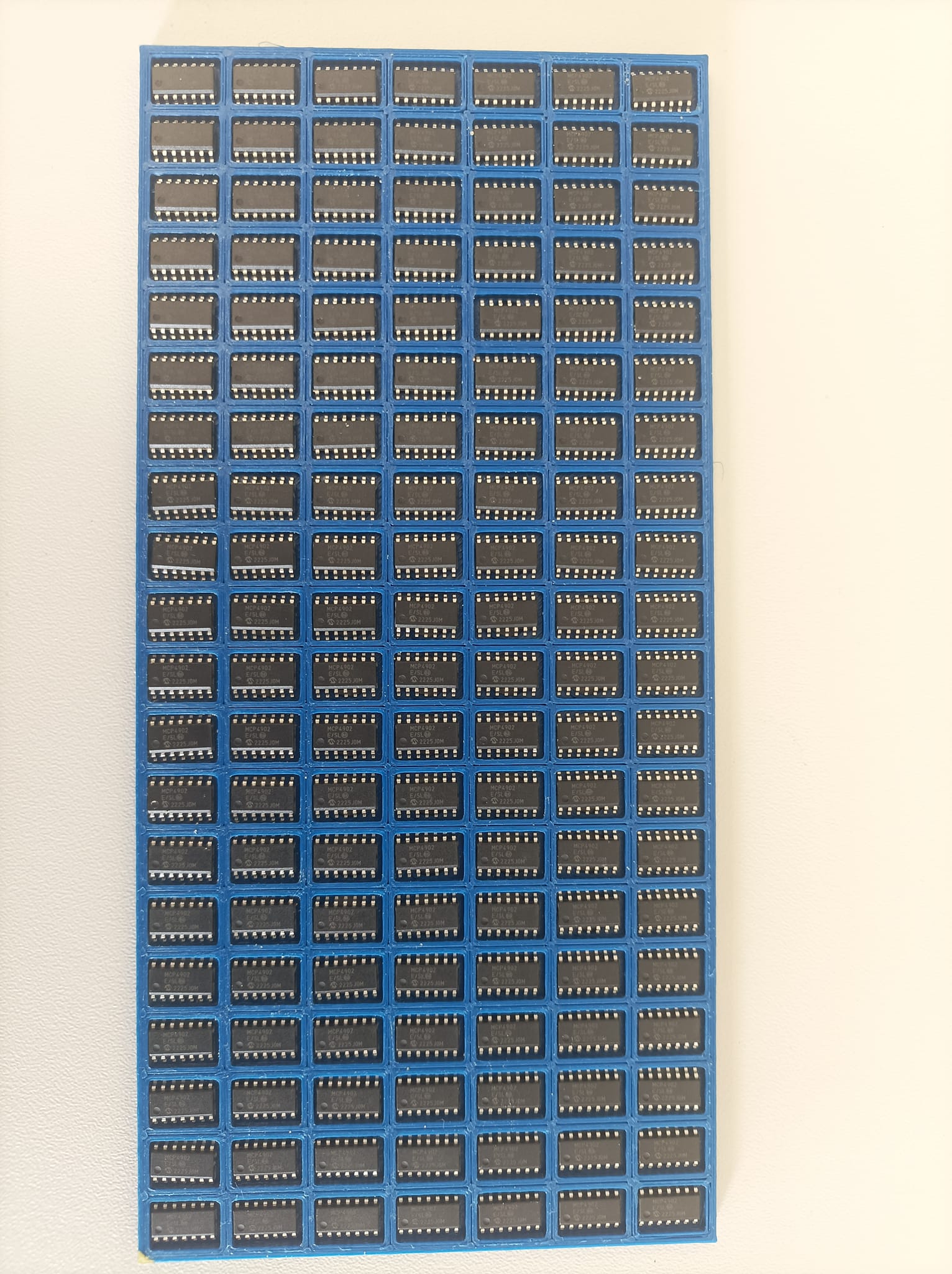 Simple SMD / SMT tray generator by Marcin Kuberski | Download free STL ...