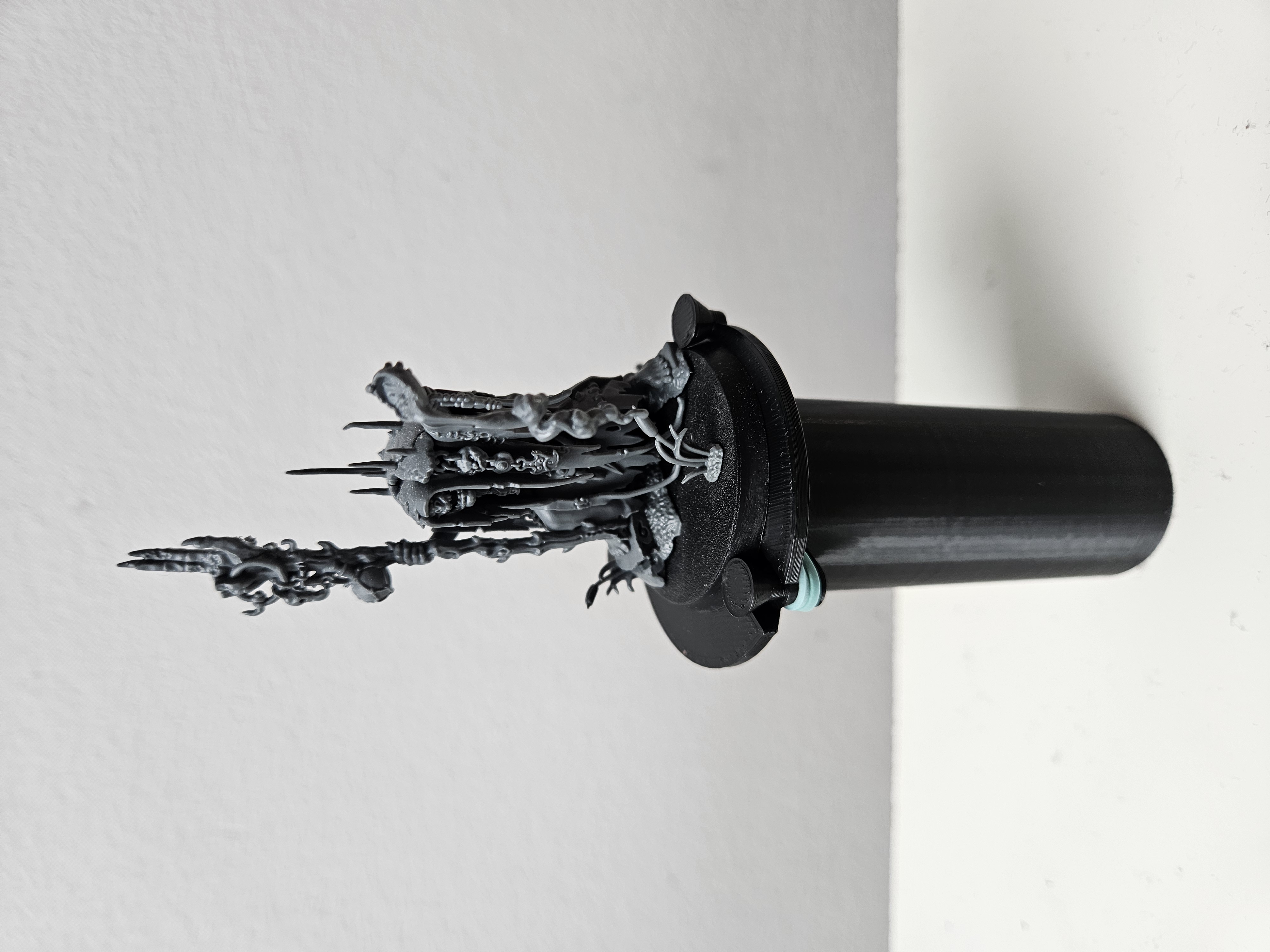 Adjustable miniature holder by lubinko | Download free STL model ...