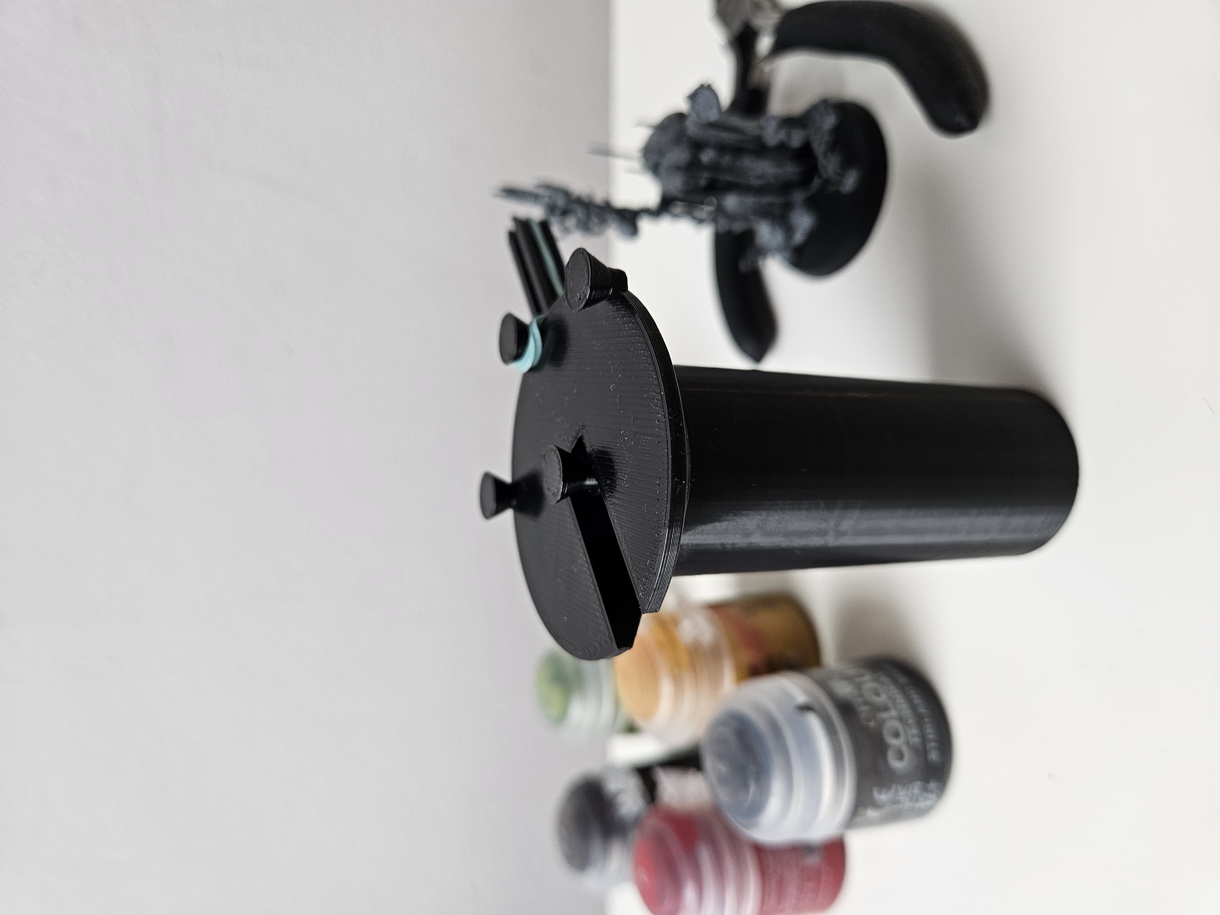 Adjustable miniature holder od autora lubinko | Stáhněte si zdarma STL ...