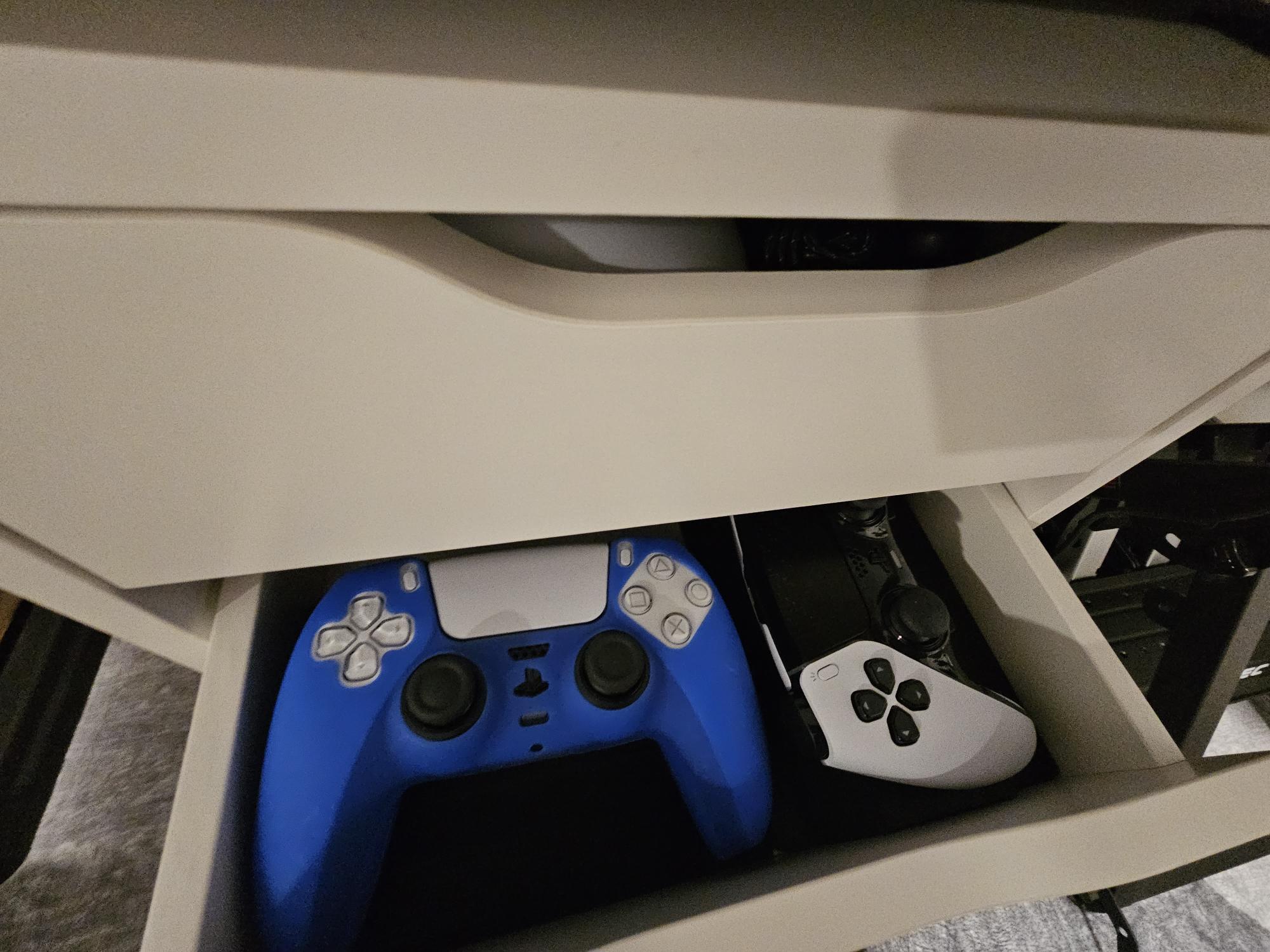 Gridfinity 3x4 PS5 Controller Stand - fits in Ikea Alex Drawer par ...