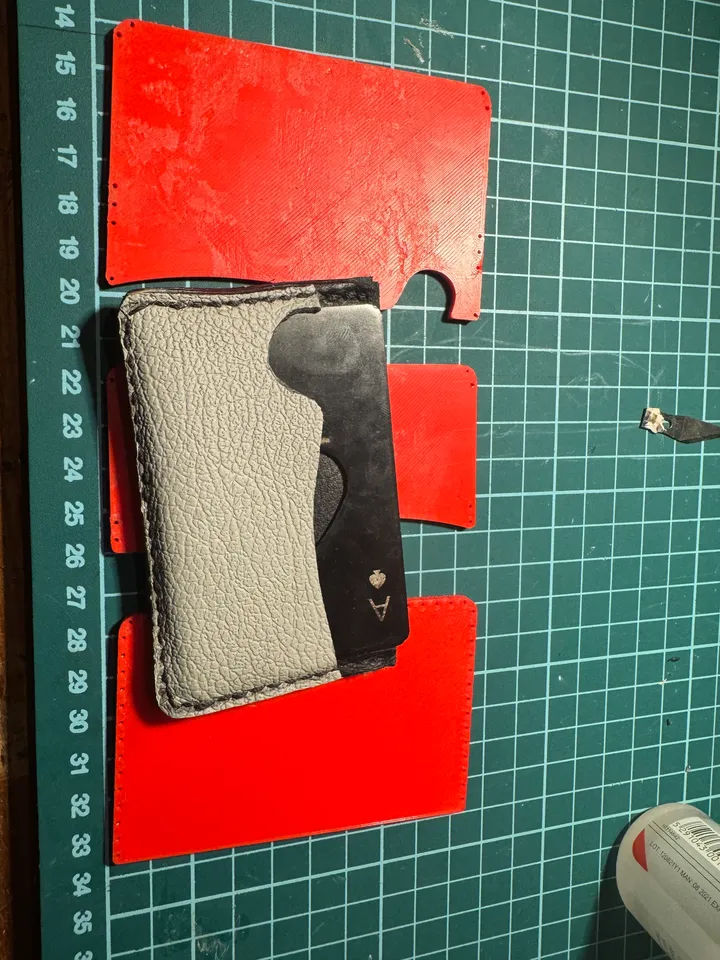 Leather Card Holder Templates by Alex Georgiou | Download free STL ...