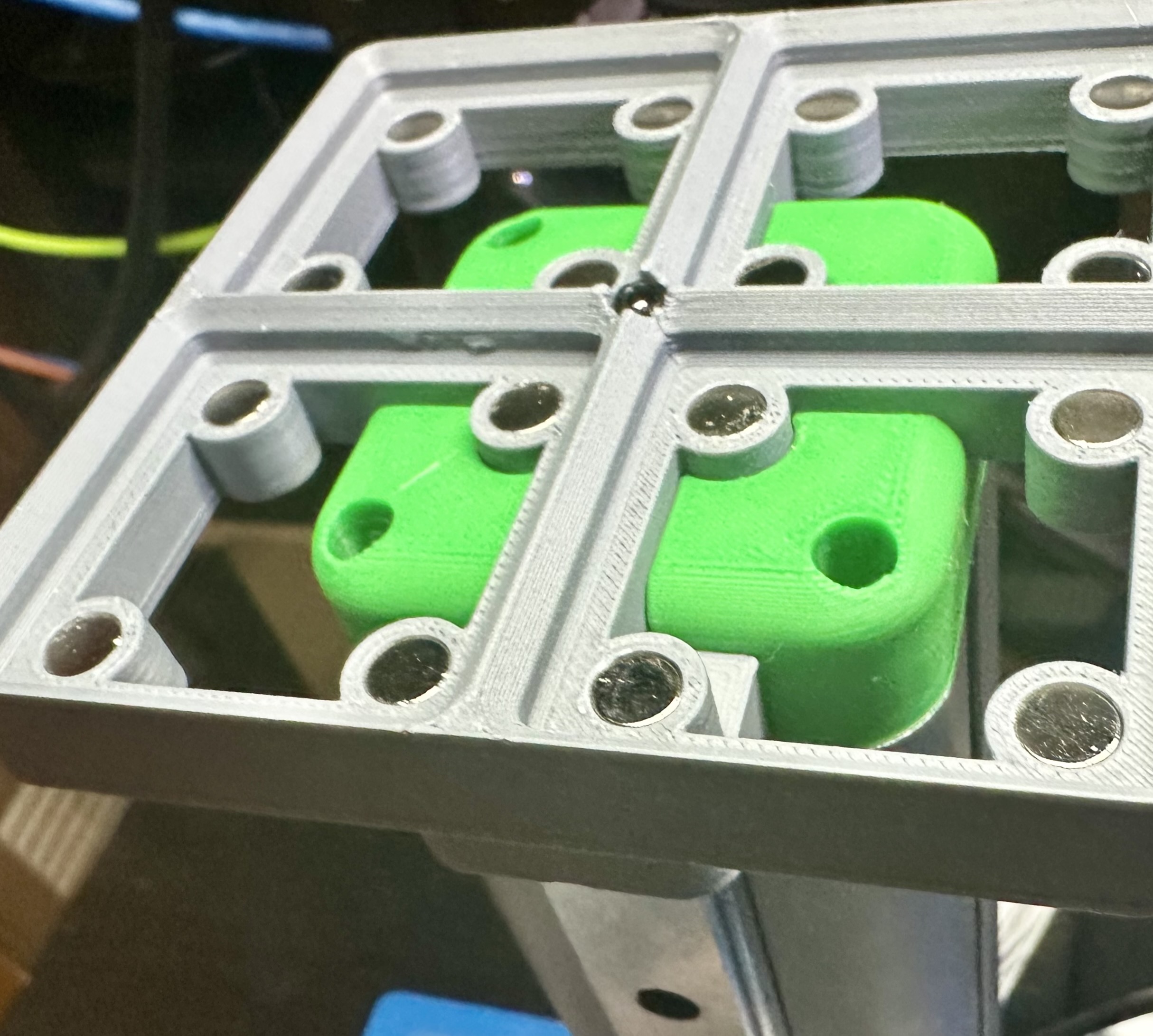 Bambu Lab A1 Mini Mast Topper Gridfinity Base by DrHellbenders | Download free STL model ...