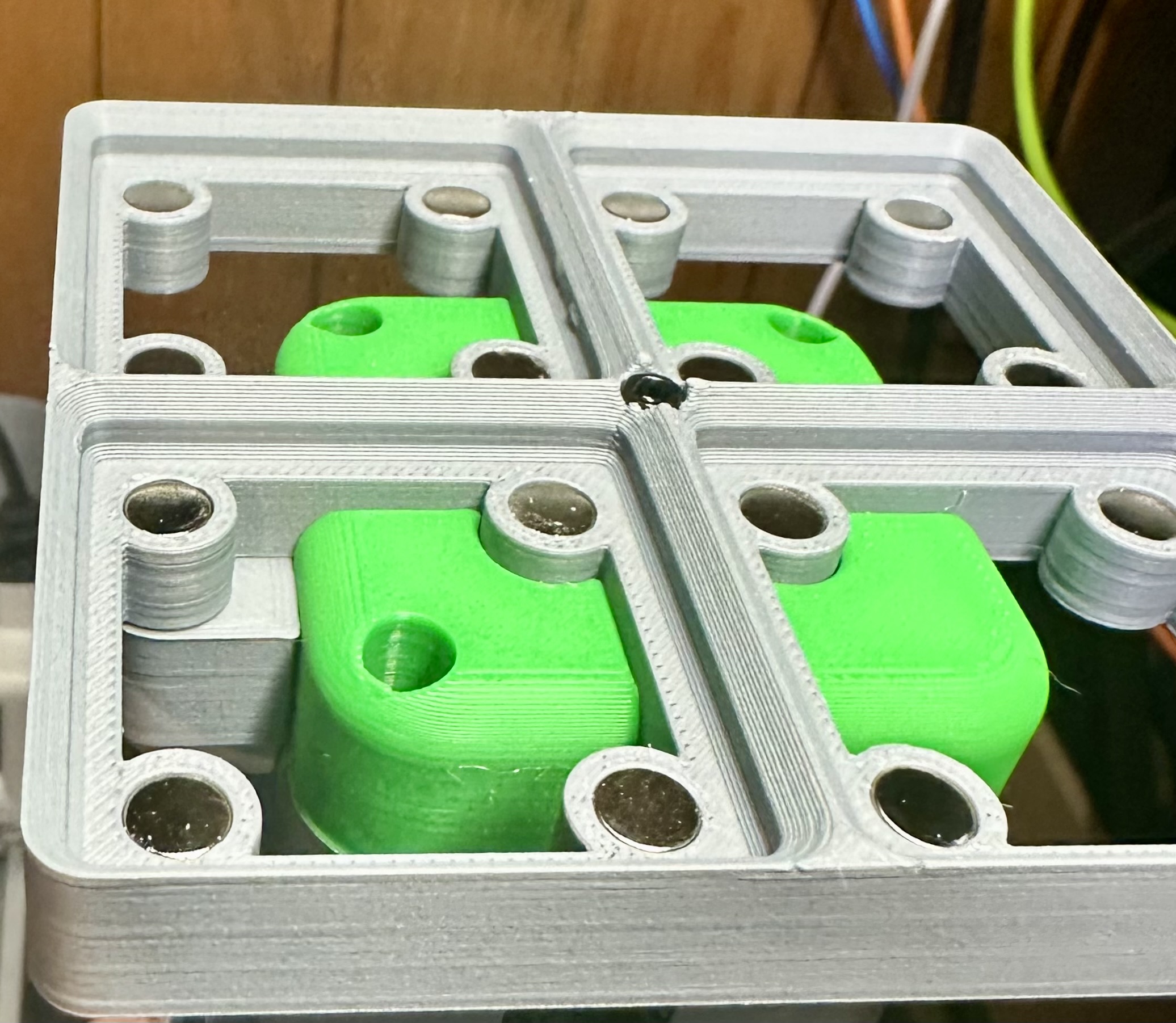 Bambu Lab A1 Mini Mast Topper Gridfinity Base by DrHellbenders | Download free STL model ...