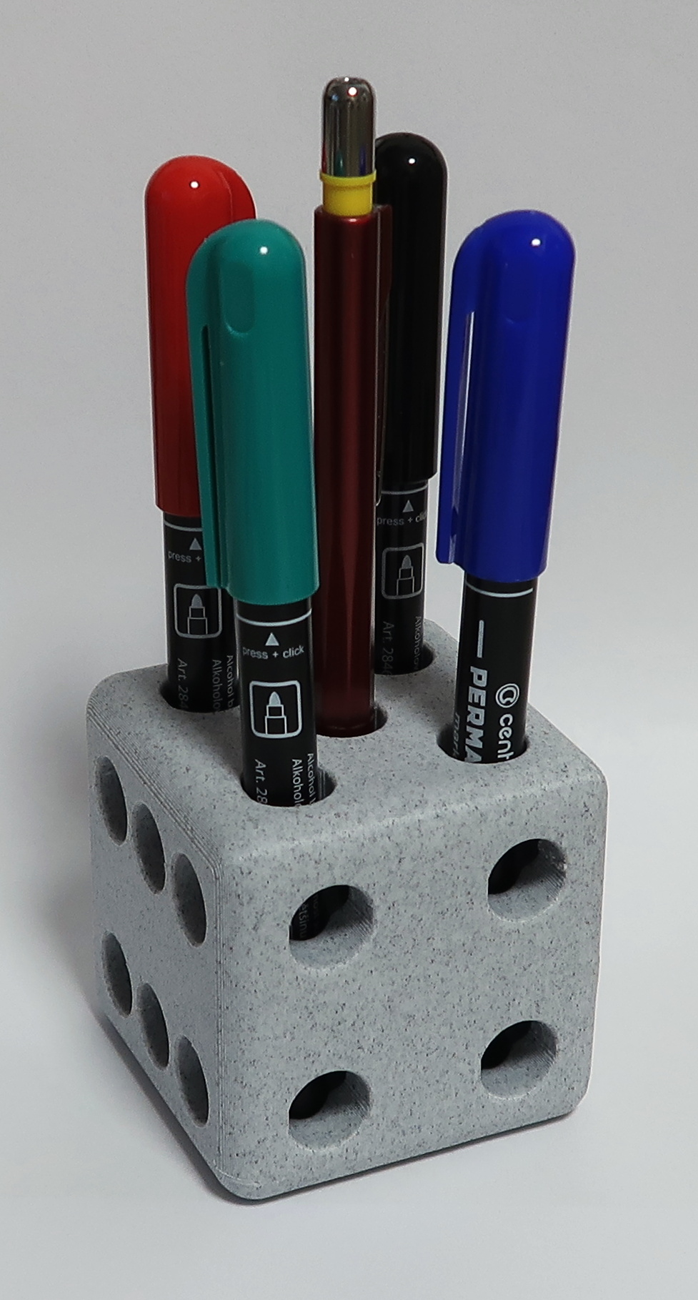Pencil holder - cube / Držák na tužky - kostka by brva | Download free ...