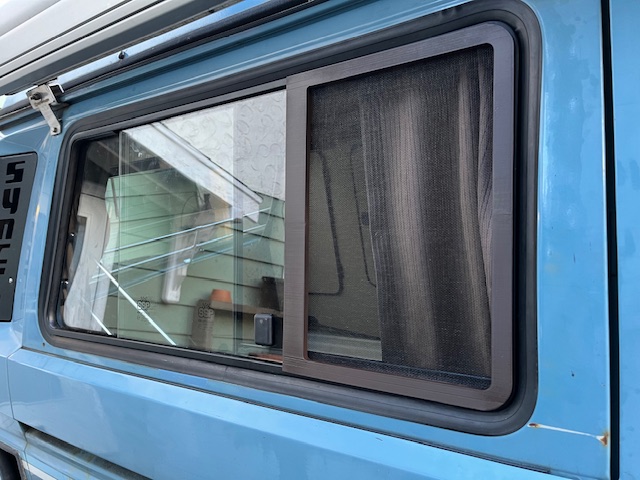 Vanagon Westfalia Rear Sliding Window Screen por Robyn Lundstrom ...