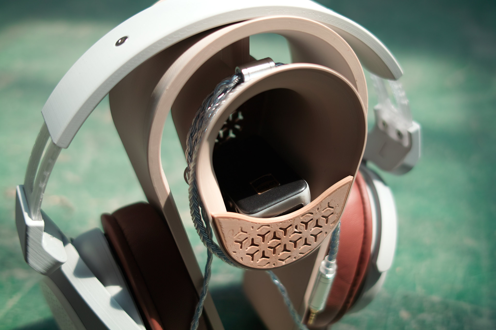 GRS Headphone stand by Gumo Design | Download free STL model ...