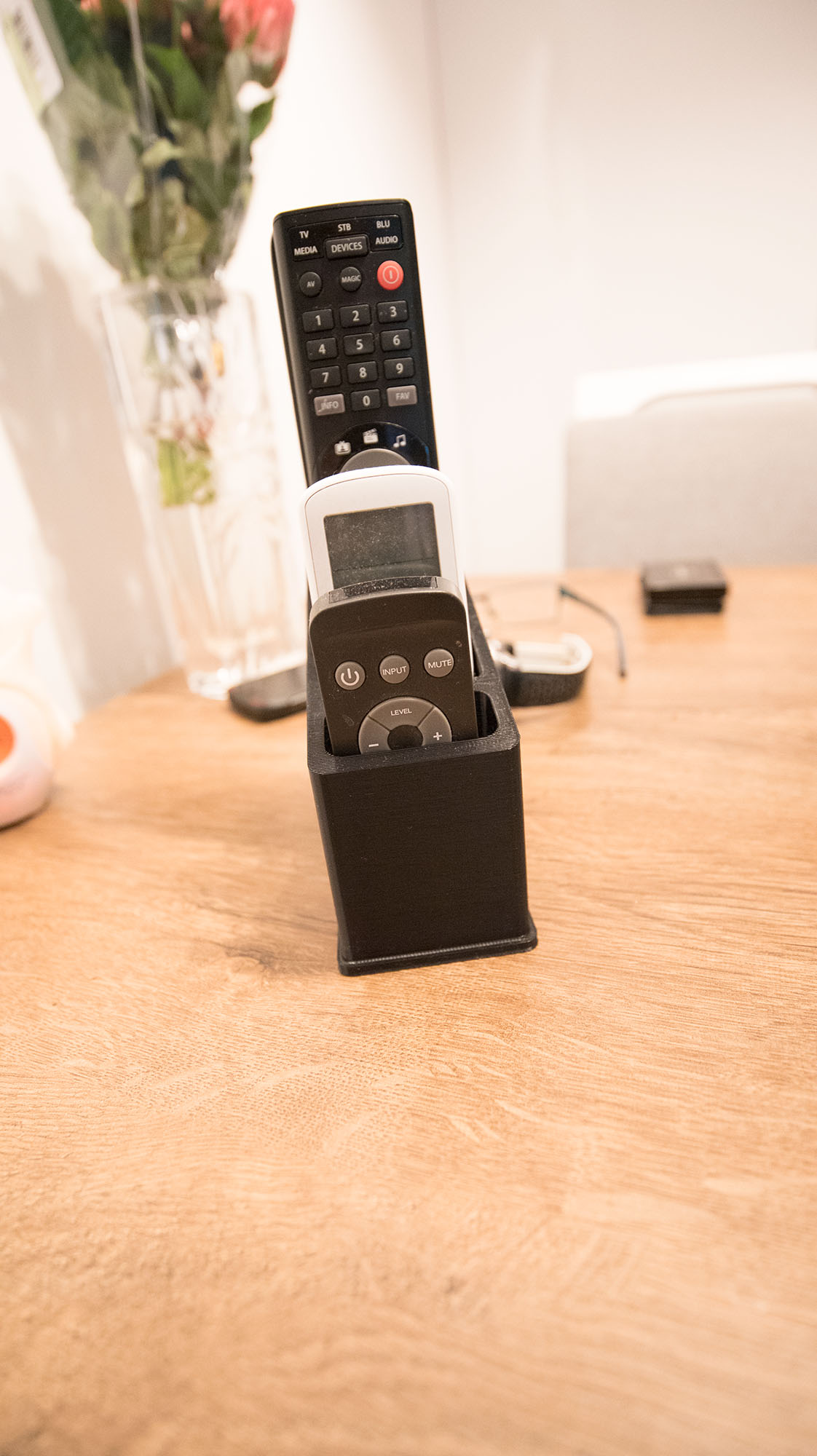 Remote controls holder by Tautvydas Deržinskas | Download free STL ...