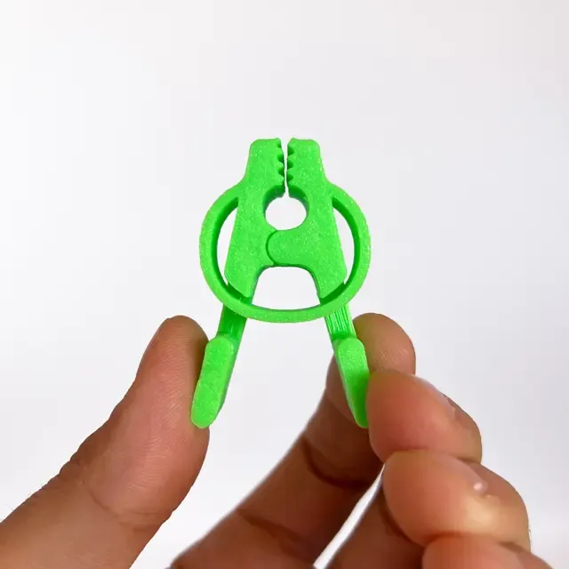 Clip by NilsMakesStuff | Download free STL model | Printables.com