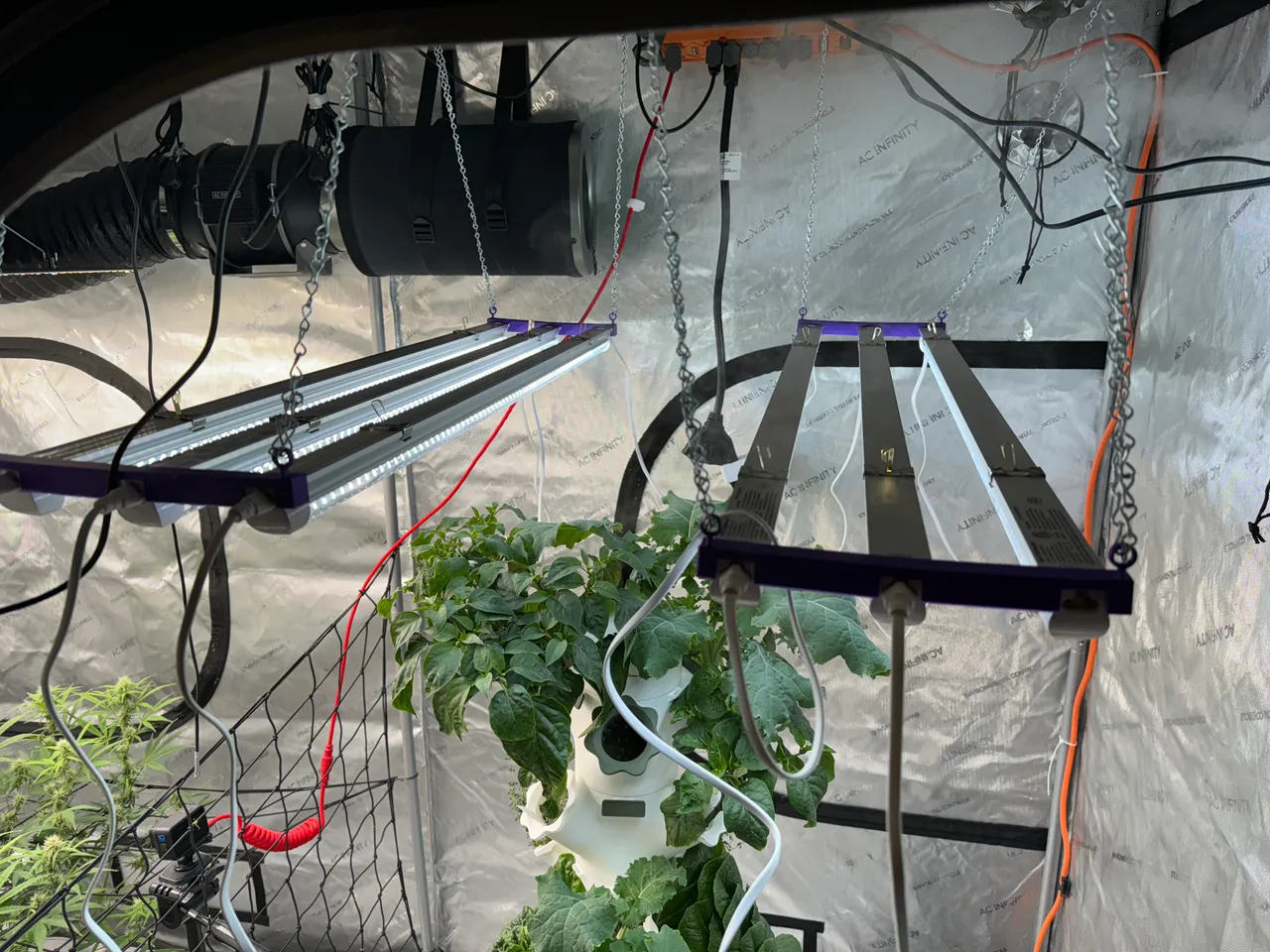 Grow Light Bracket (JESLED) by Faust | Download free STL model ...