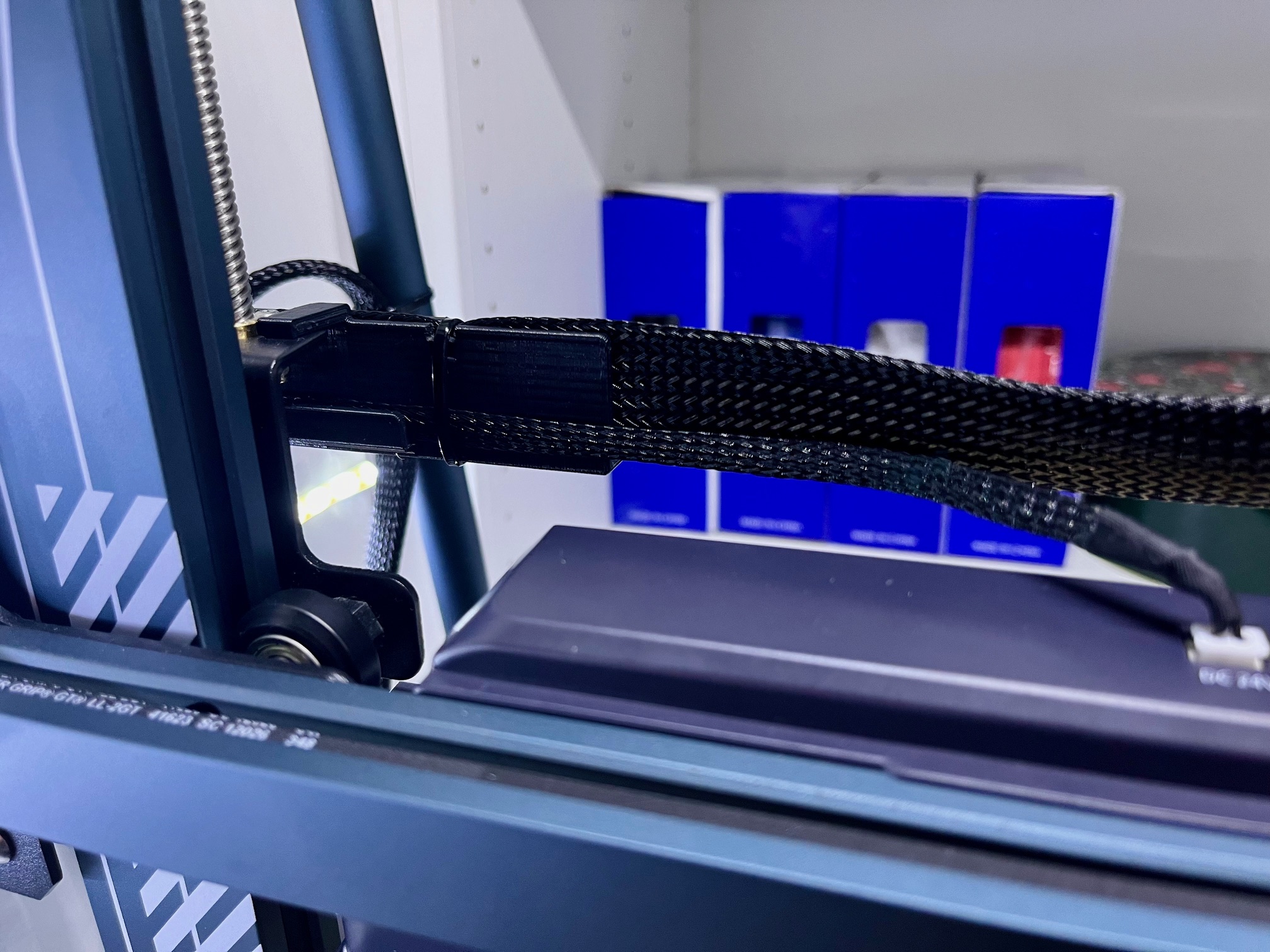 "slightly" overengineered Anti Drag Cable Holder / Clip for Elegoo ...