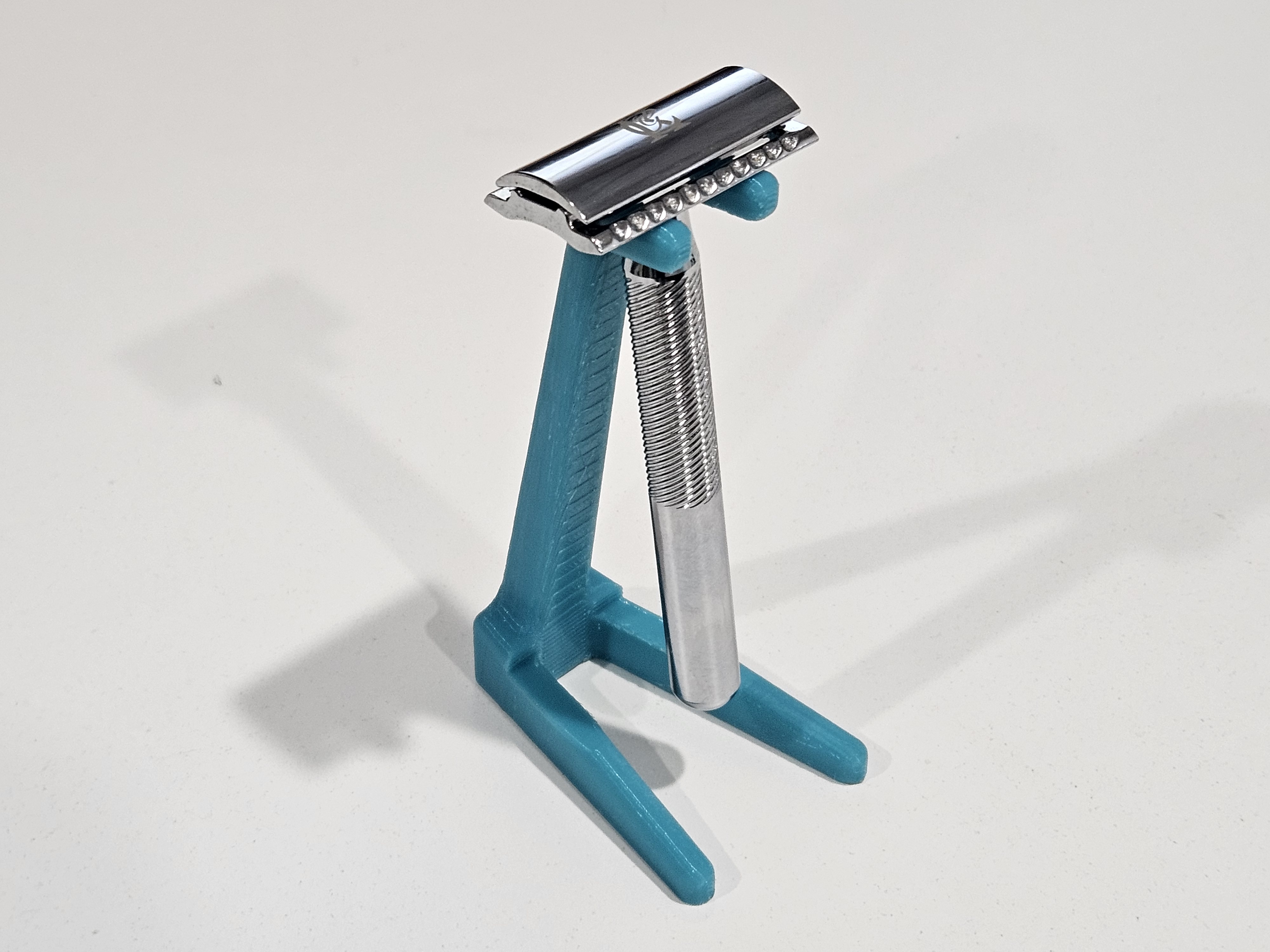 Stand For DE Safety Razor by Ubie | Download free STL model ...
