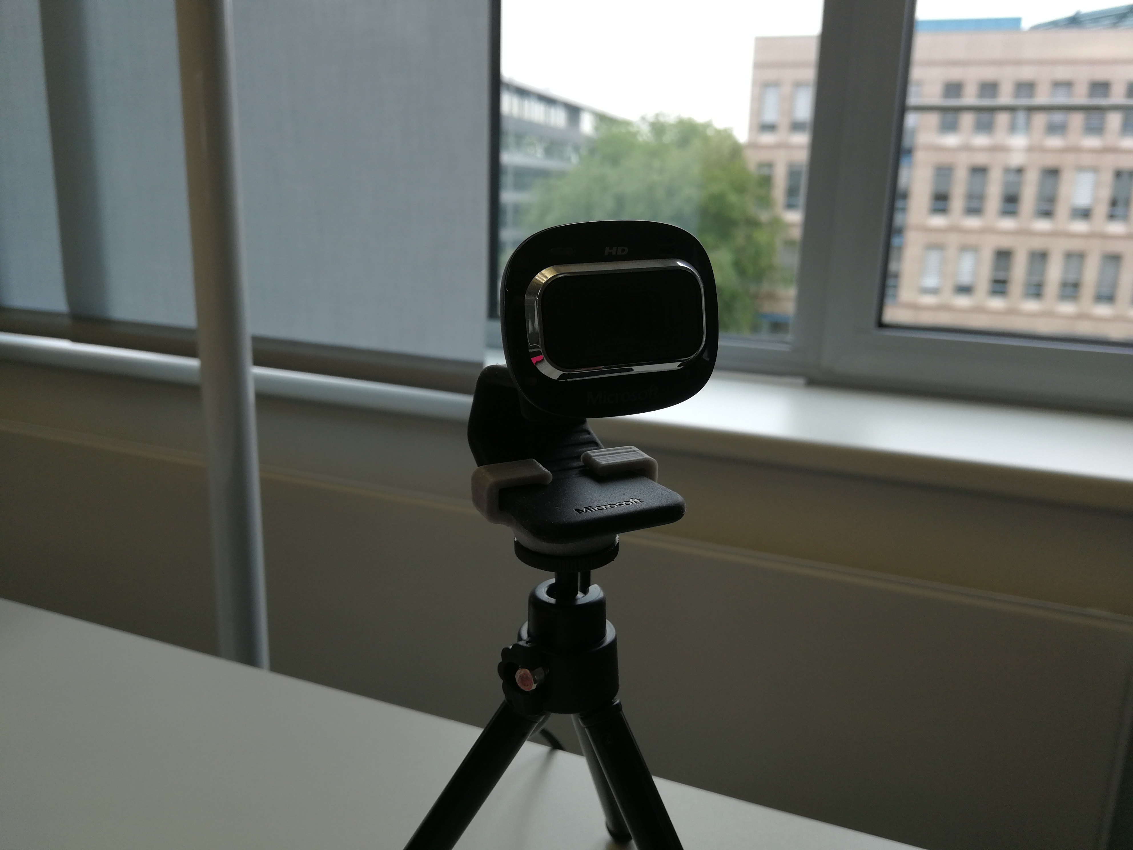 MICROSOFT LIFECAM HD-3000 Tripod Mount by MrGira | Download free STL ...