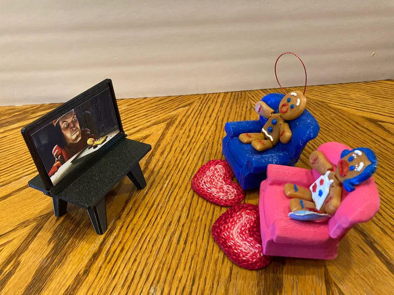 TV for the dollhouse and Tablet for the dolls. by FloatingCam ...