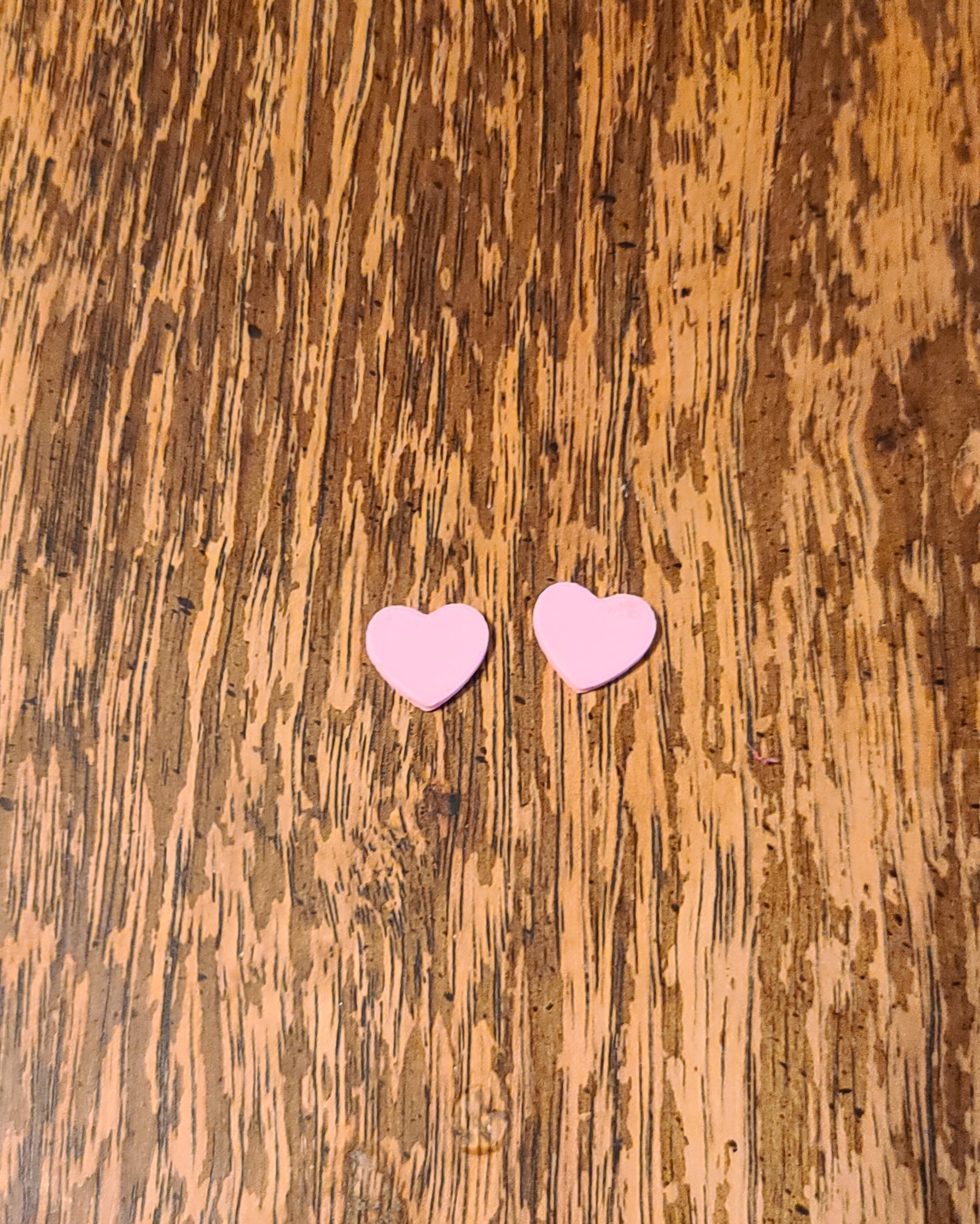 Heart Stud earrings Raised by Dohara | Download free STL model ...