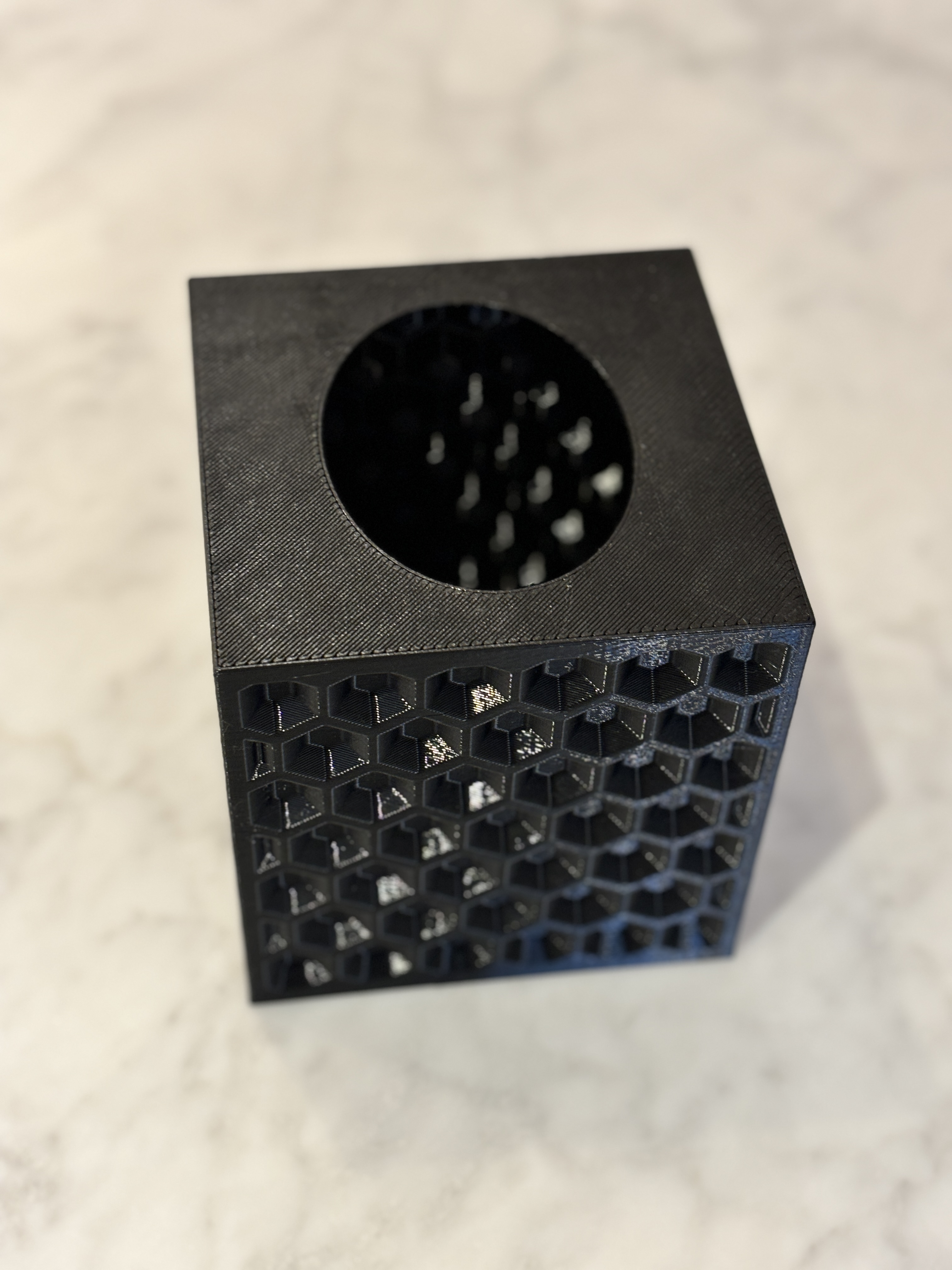 Hexagonal Tissue Box Cover by PWBdesigns | Download free STL model | Printables.com
