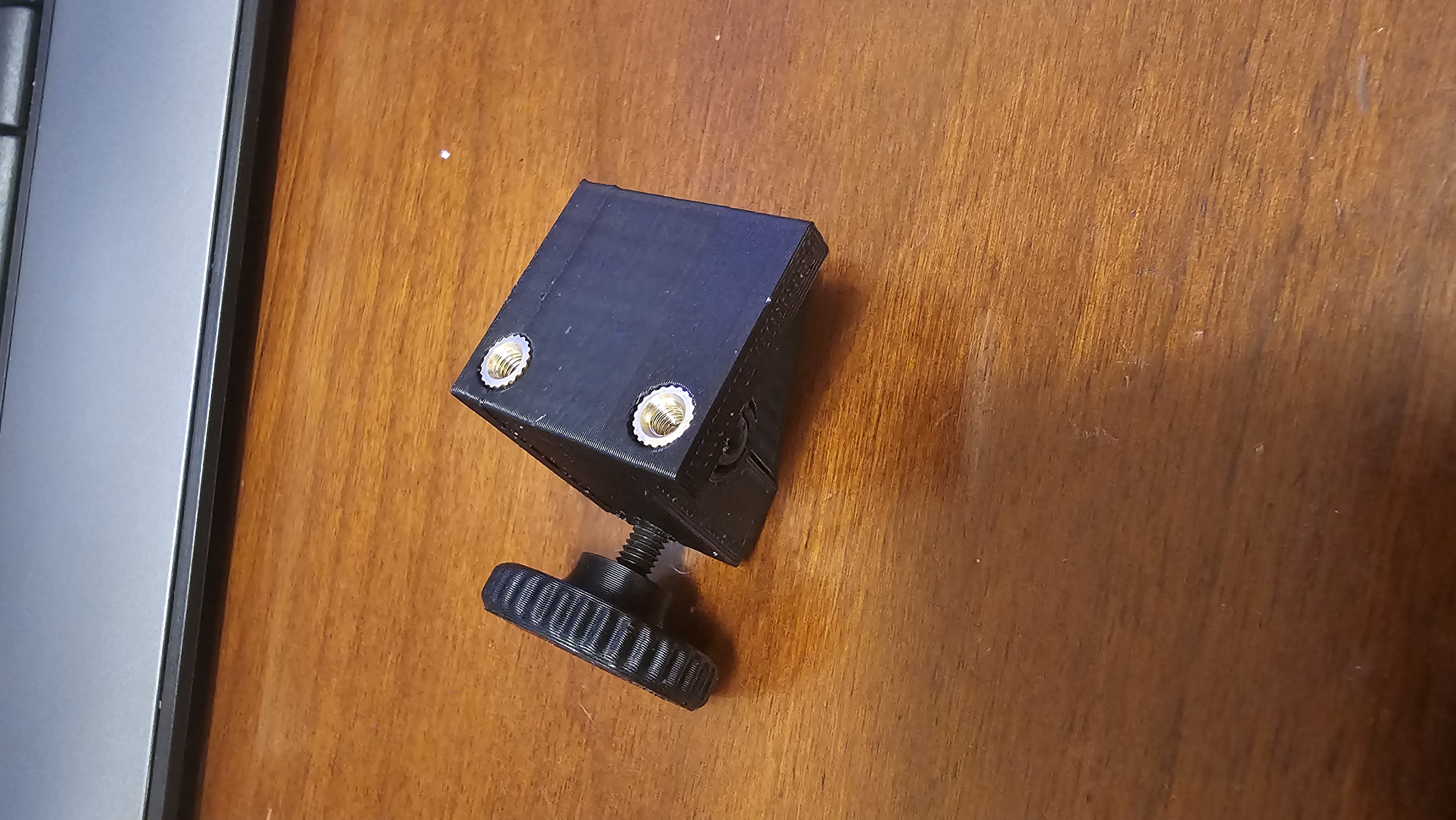SV07+ Glass Bed Input Shaper Mount by Pgain88 | Download free STL model ...