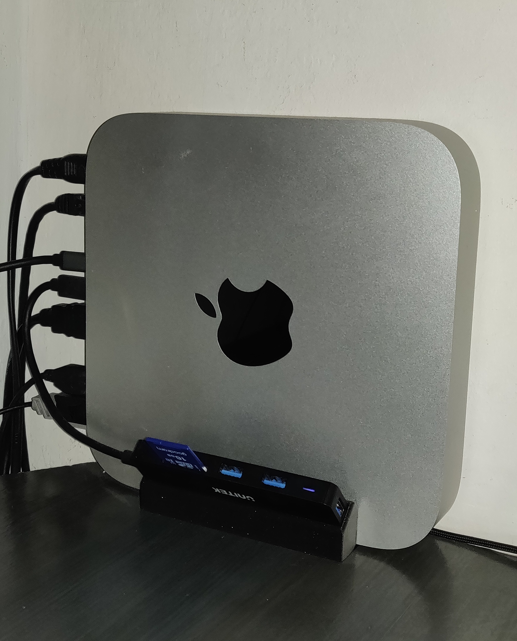 Mac mini stand. by Oskar | Download free STL model | Printables.com
