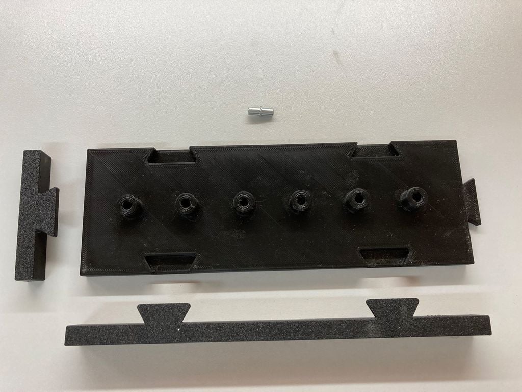 32mm Lochreihe / 32mm hole line Jig by Power Billy | Download free STL ...