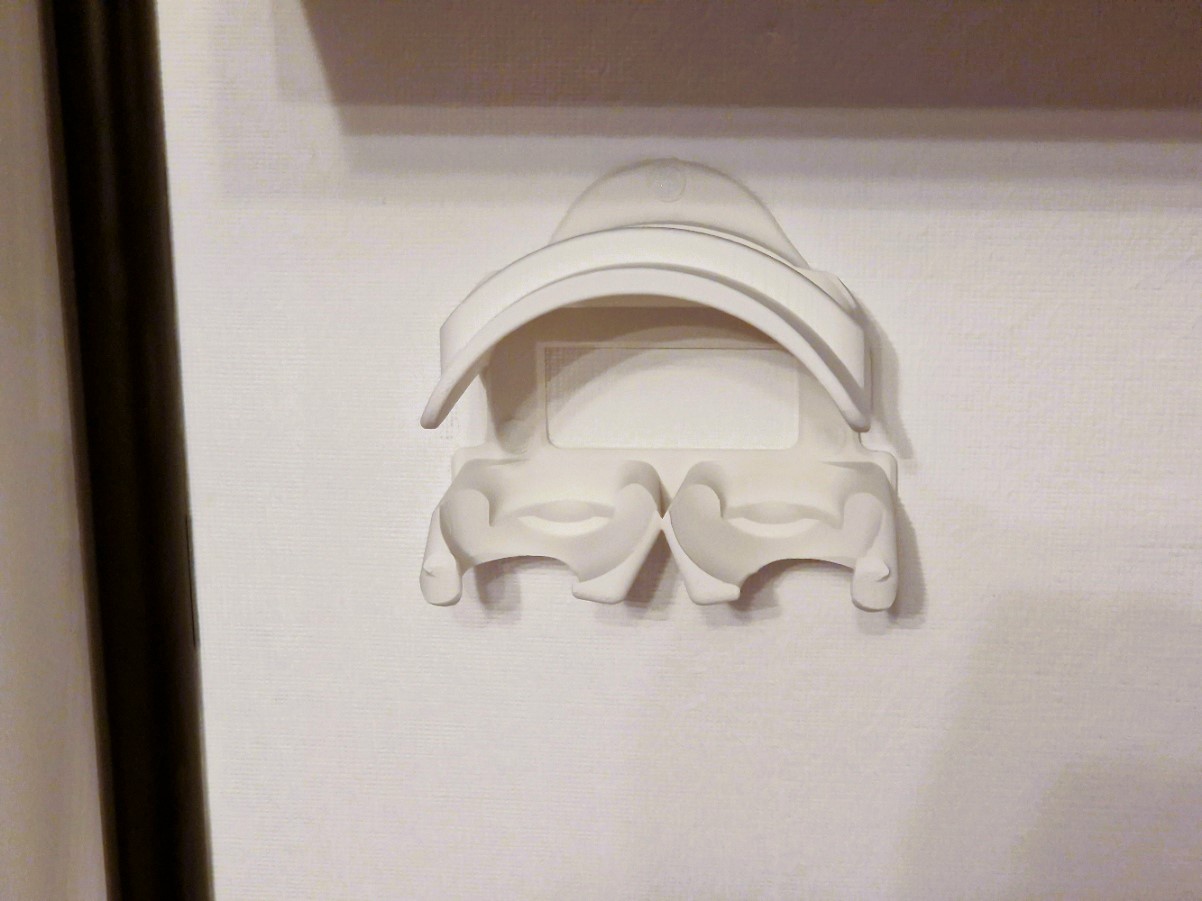 Quest 3 Wall Mount (Headset + Controllers) by SmashD | Download free ...