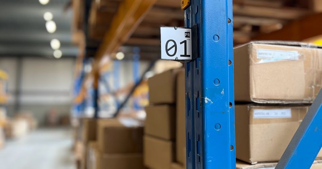 Warehouse Pallet Rack label holder by arnaudvdc | Download free STL ...
