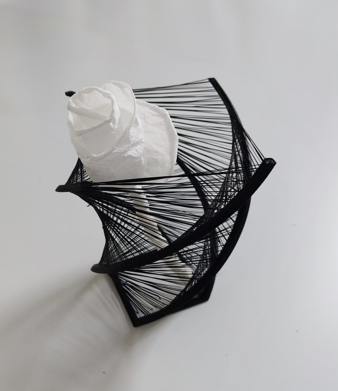 spiral string art vase holder by Lucandia | Download free STL model ...