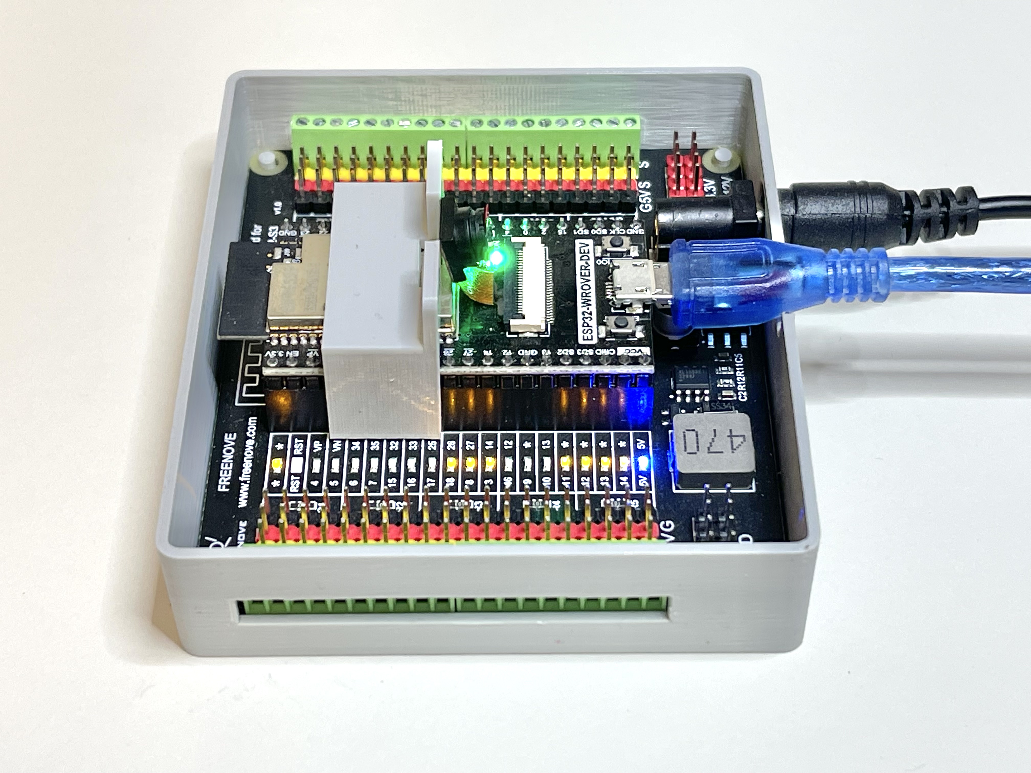 Case and camera clip for Freenove Breakout Board for ESP32 / ESP32-S3 ... Case and camera clip for Freenove Breakout Board for ESP32 / ESP32-S3 ...