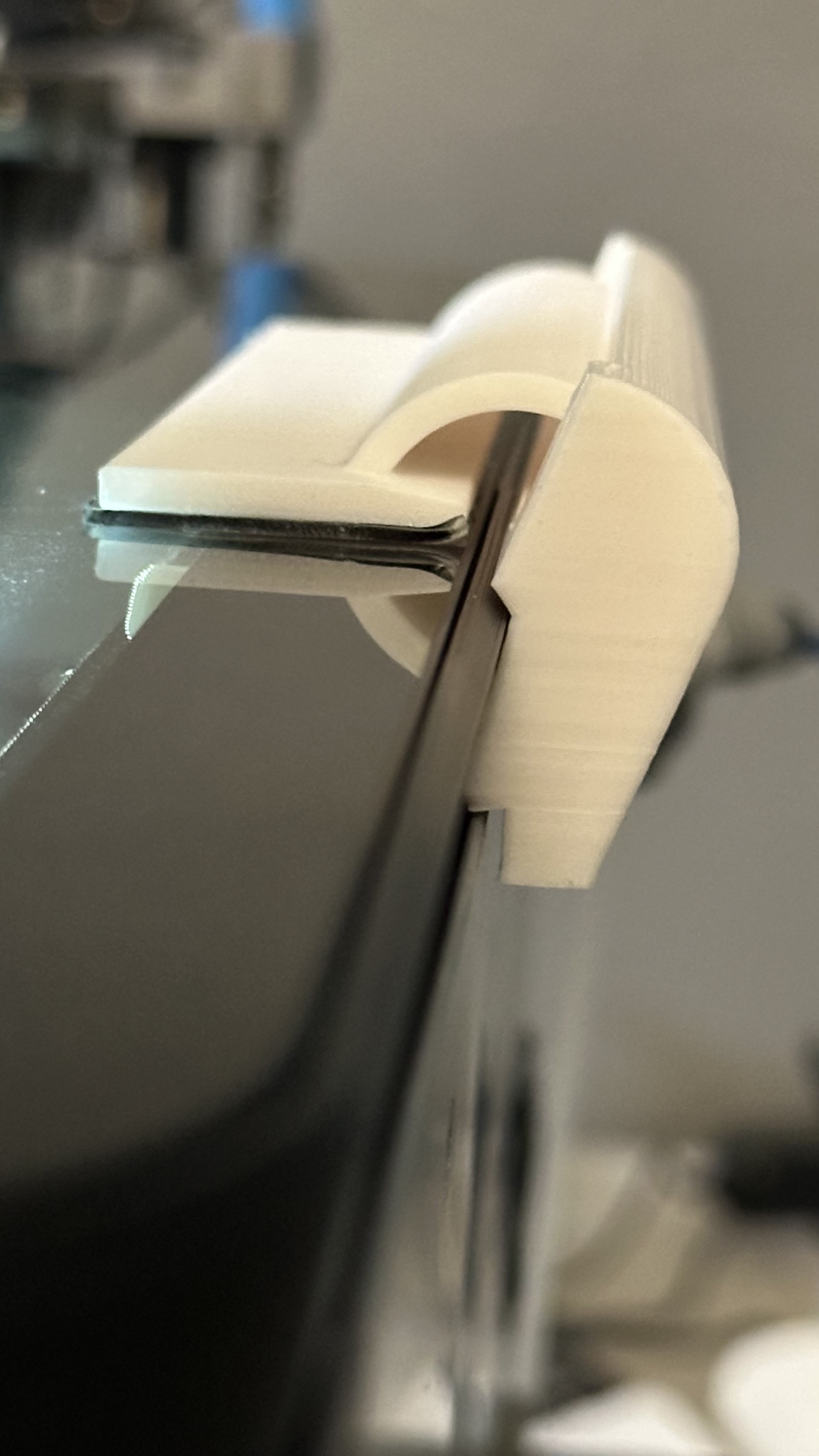 Bambu Lab X1C Top Glass Spacer / Riser / Mount with Vents, magnet ...