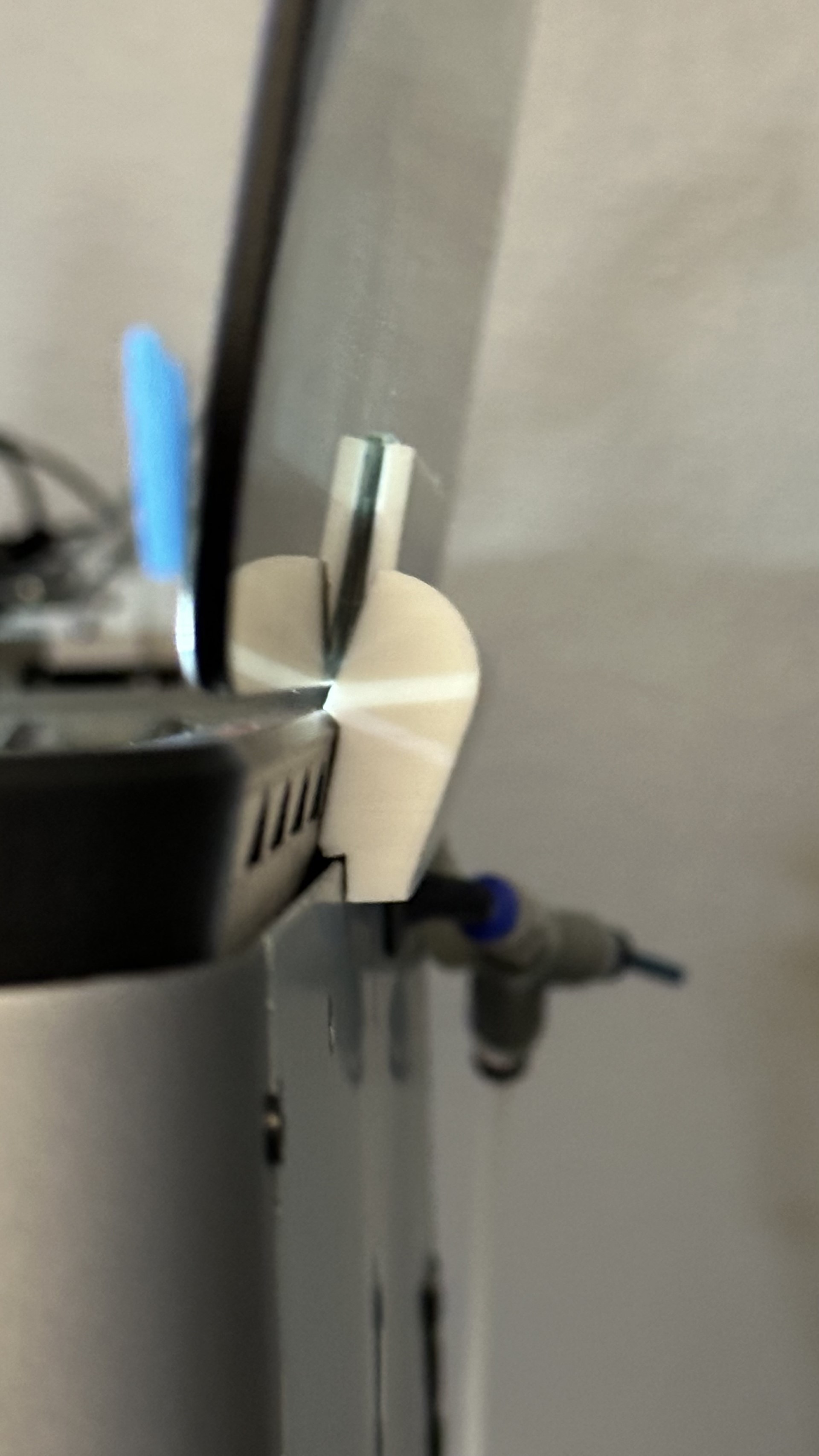 Bambu Lab X1C Top Glass Spacer / Riser / Mount with Vents, magnet ...