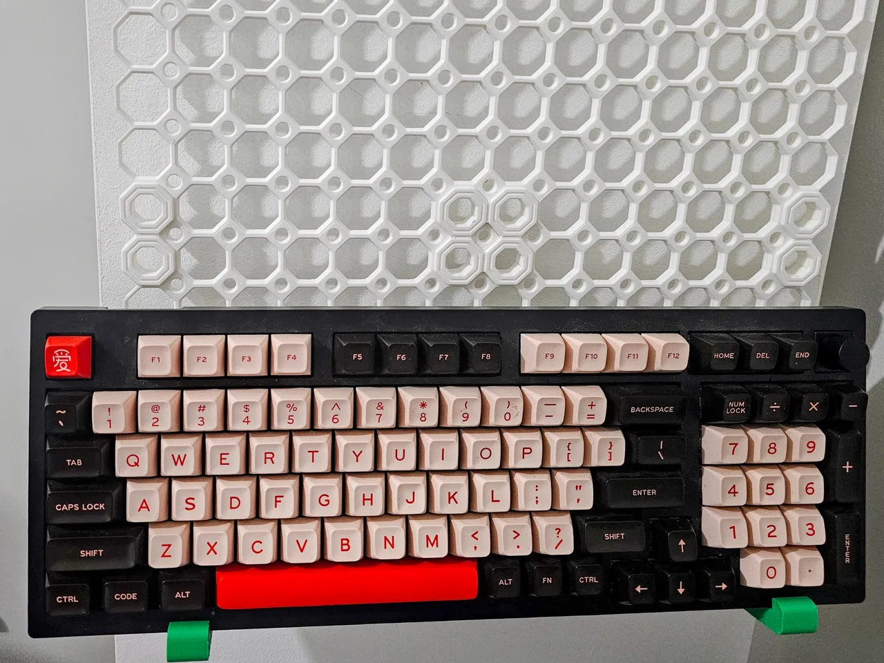 Multiboard Keyboard Holder by SMX | Download free STL model ...