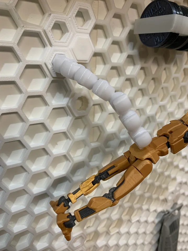 Flexible and posable display arm for Dummy 13 on the HSW (honeycomb ...