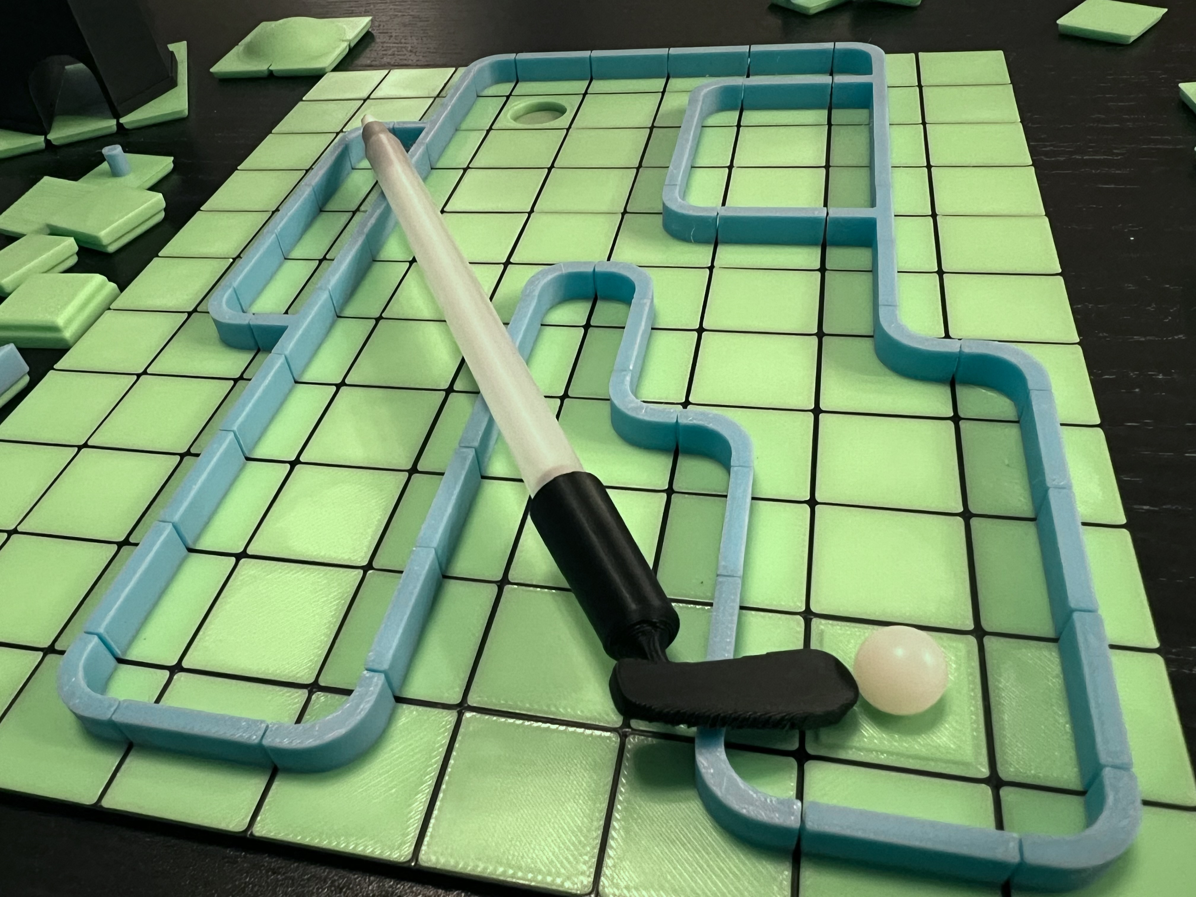 Modular Desktop Mini Golf Set by Nardo3D | Download free STL model ...