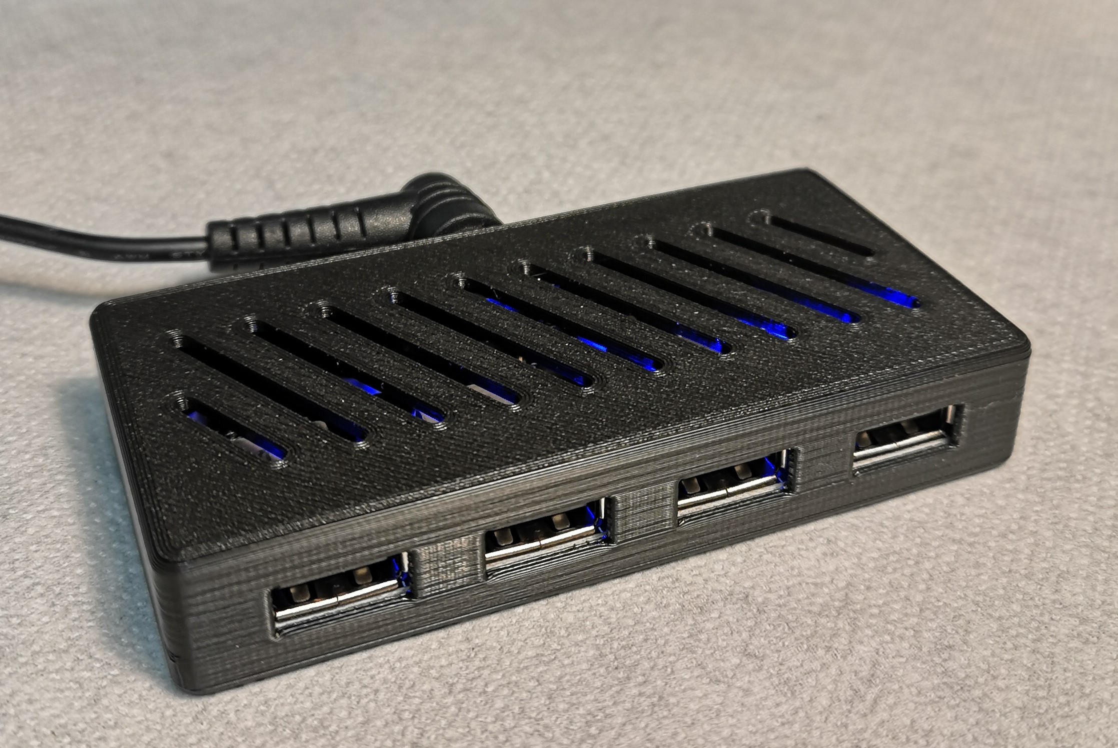 Case for QC USB charger (XFW-KC42-4) by Hanz_Grau | Download free STL ...
