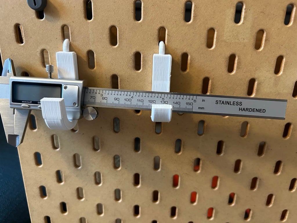 Pegboard Custom Pegs IKEA SKÅDIS by Tacospewer3D | Download free STL ...