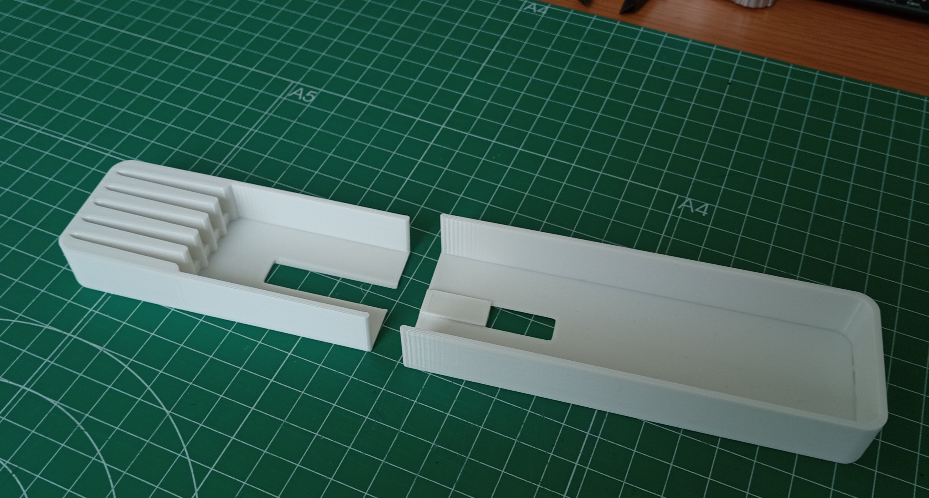 Cutlery trays (adjustable size) by DarthMupet | Download free STL model ...