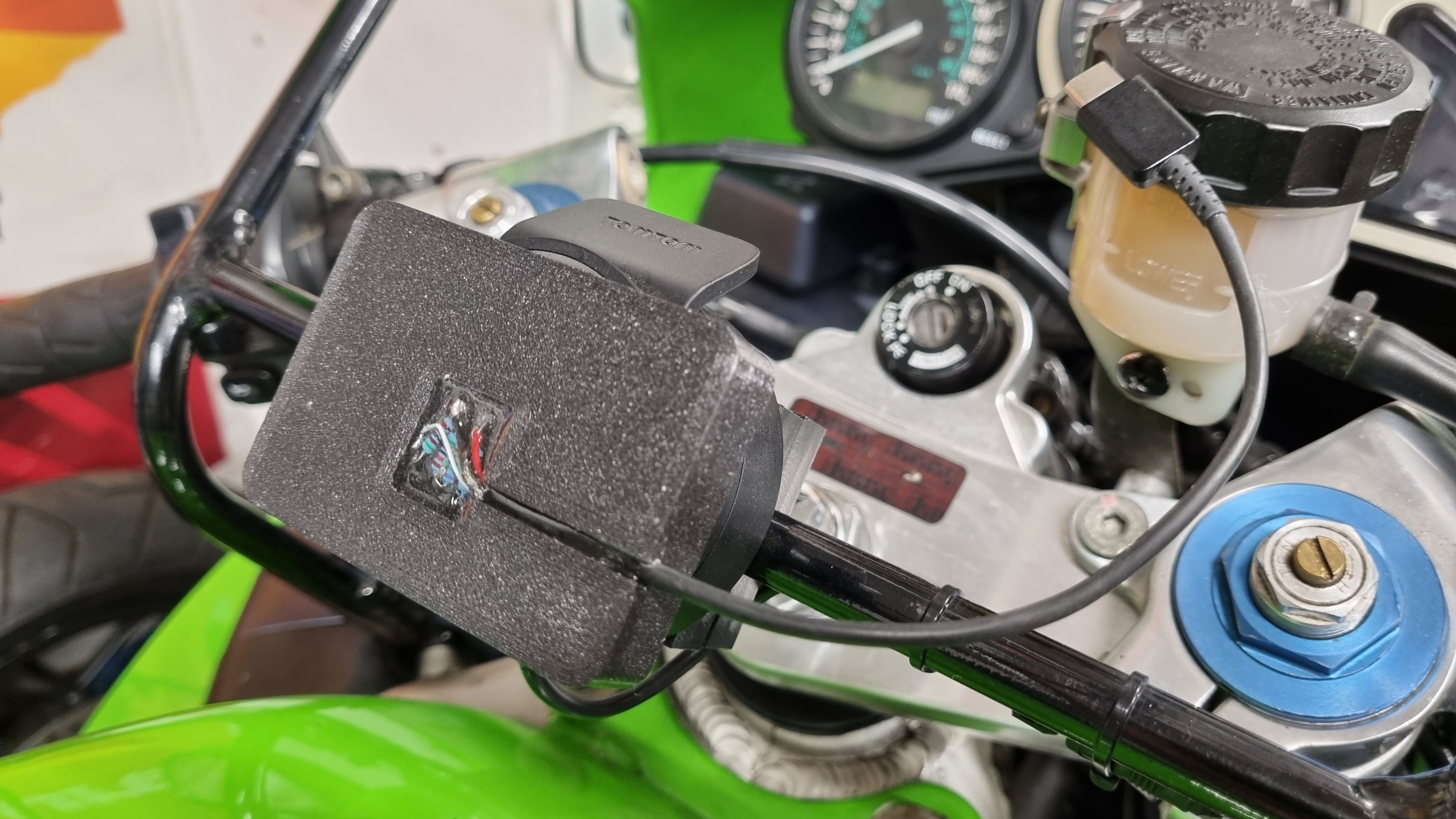 TomTom Rider mount adaptor | Power your phone from a sat-nav bracket by ...
