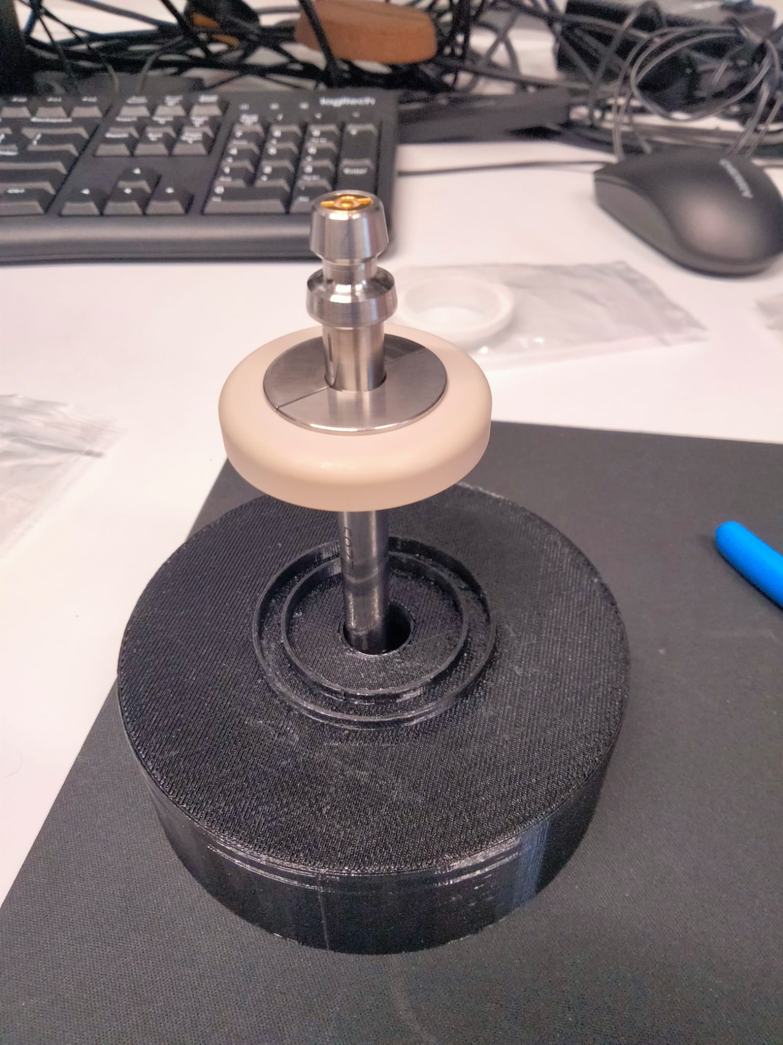 Hood with solvent trap for Rheometer by Mohan Das | Download free STL ...