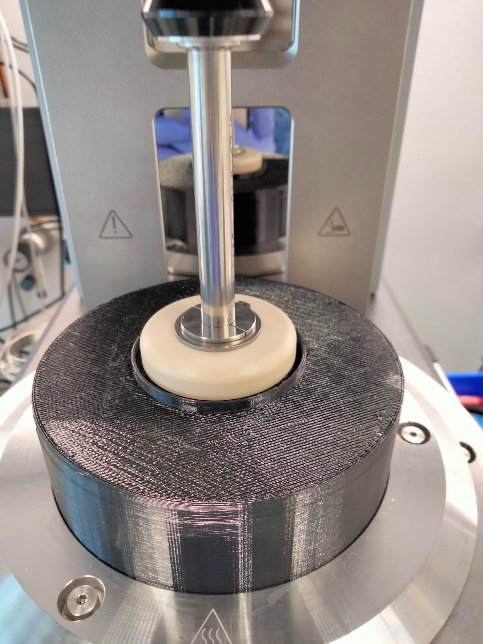 Hood with solvent trap for Rheometer by Mohan Das | Download free STL ...