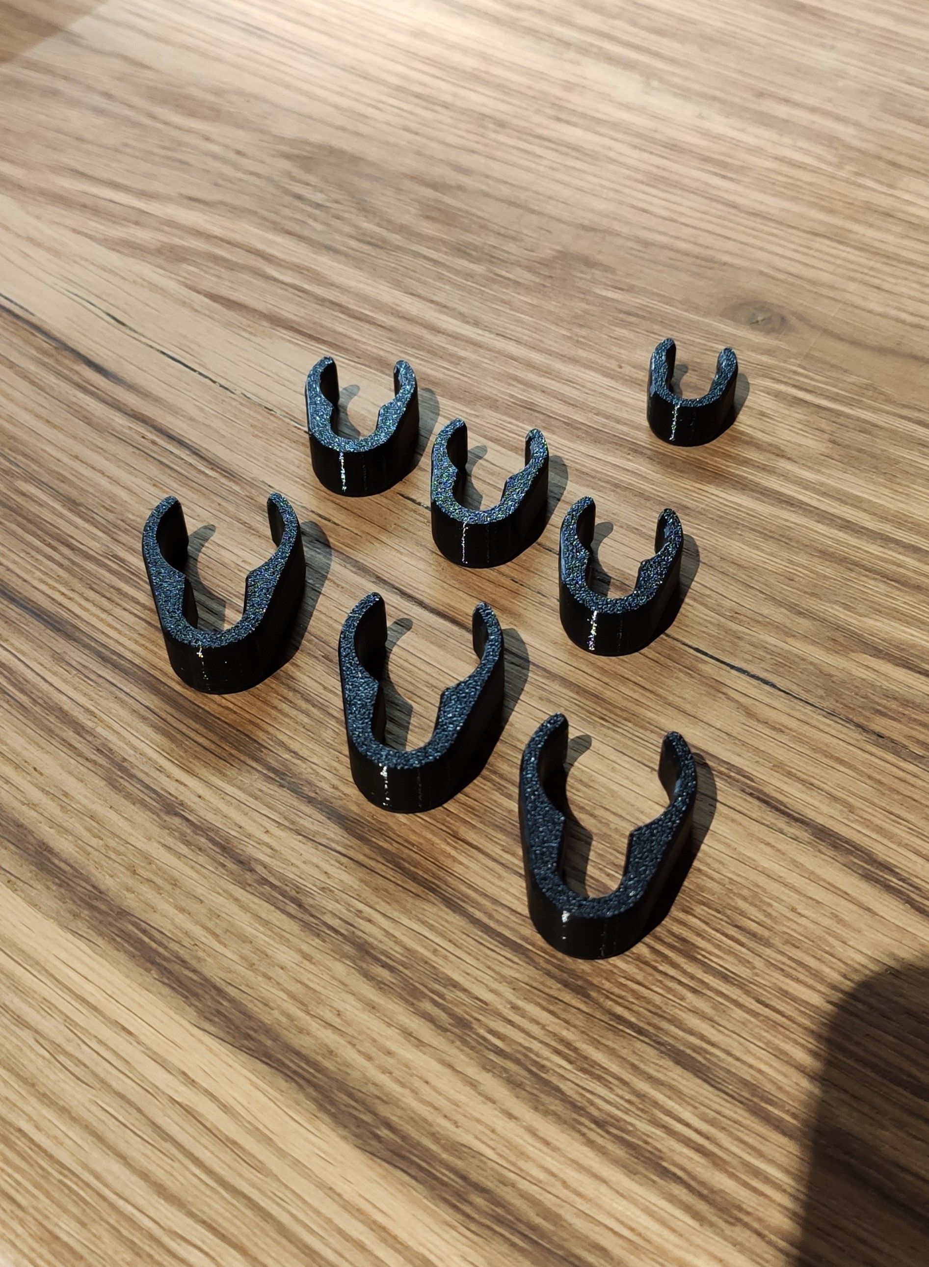 Universal CableClips (different sizes) by Benny0421 | Download free STL ...